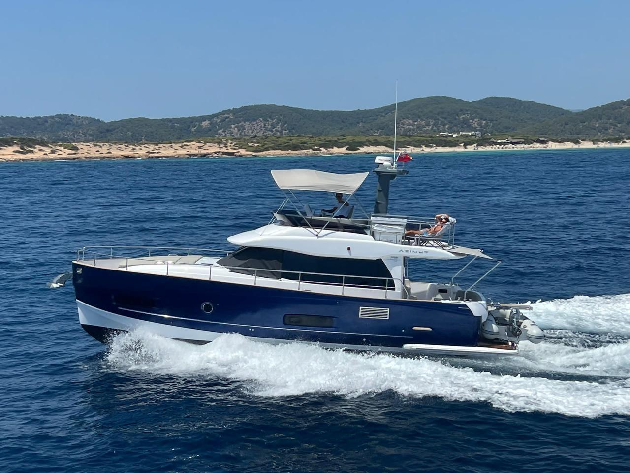 Azimut Magellano 43 13m 2021, Motoryachten - Islas Baleares | Boot24