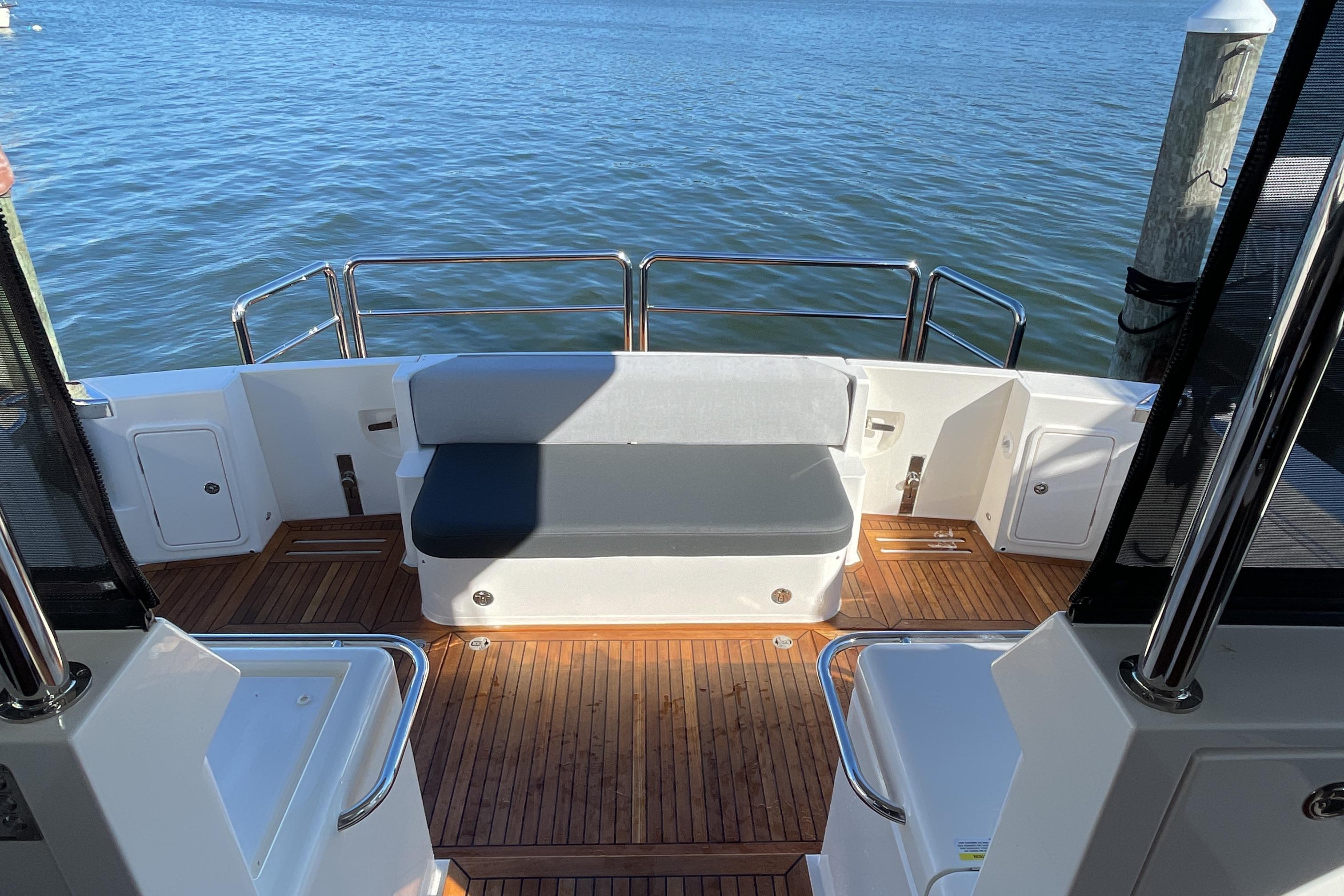 2025 Riviera 585 SUV Motor Yachts for sale - YachtWorld