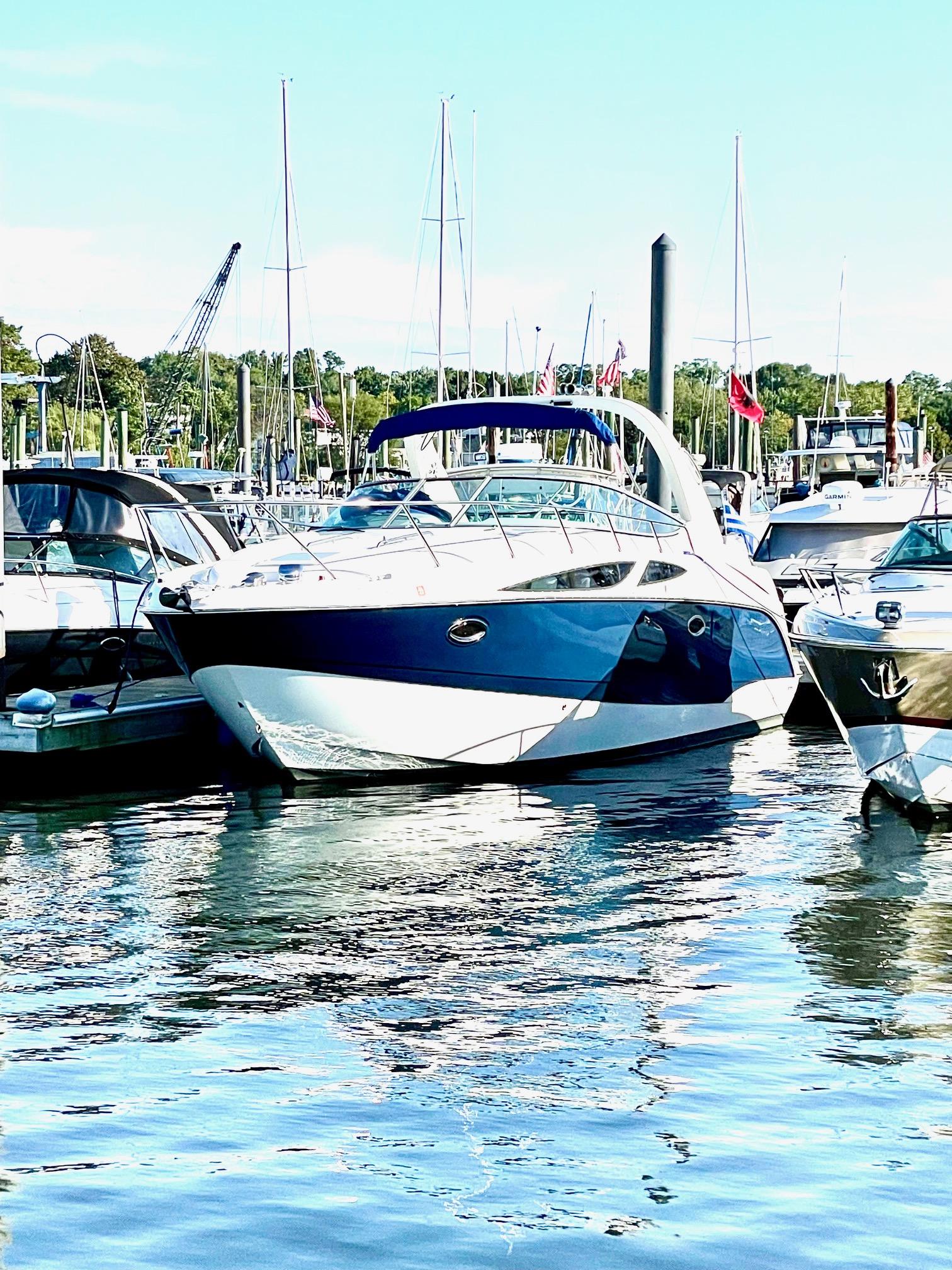 2010 Bayliner 335 Cruiser for sale - YachtWorld