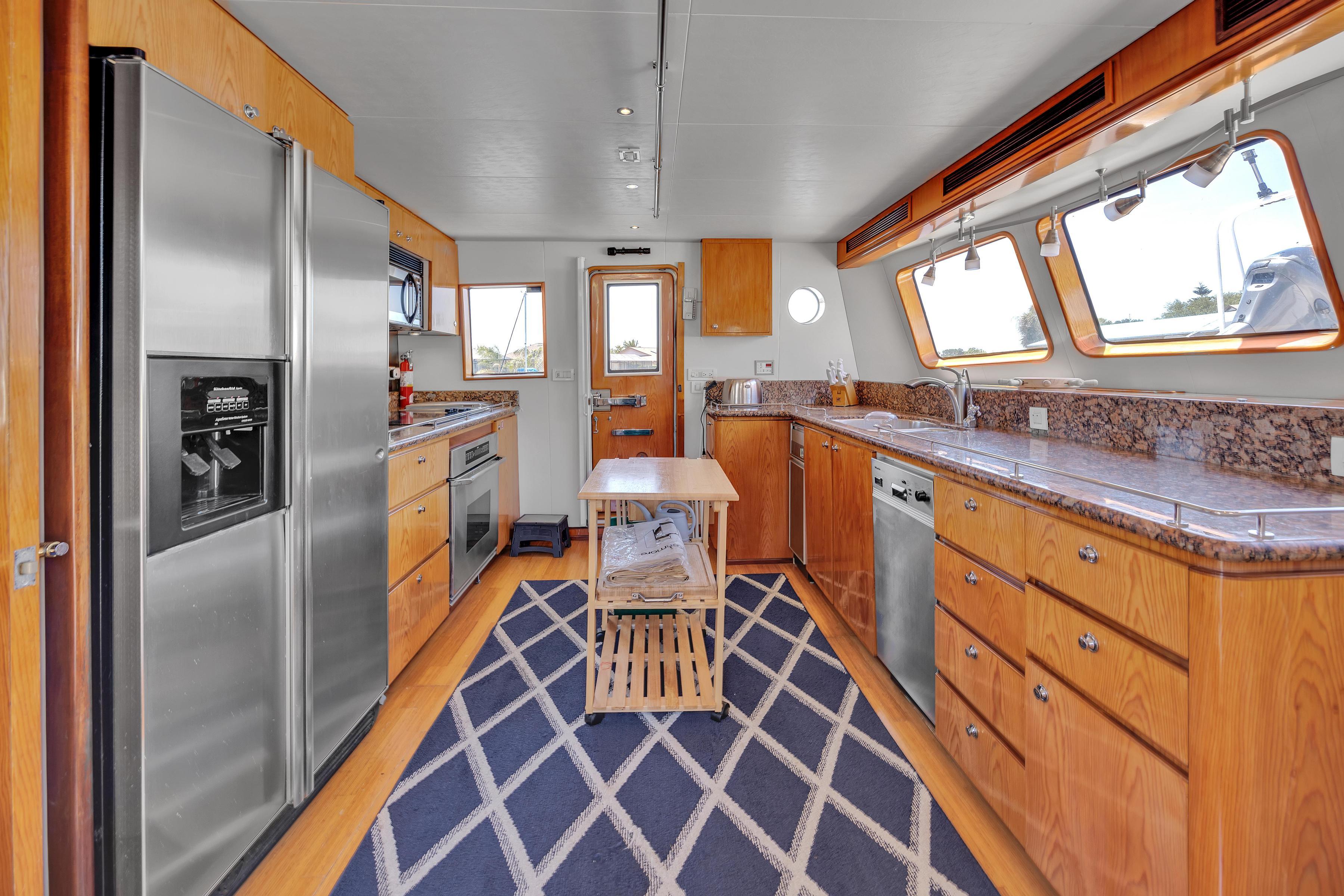 2001 Cheoy Lee Expedition 70 Trawler for sale - YachtWorld