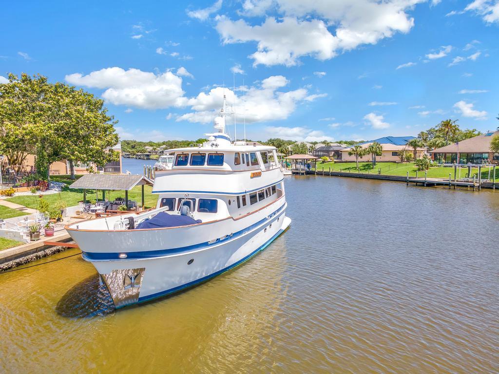 2001 Cheoy Lee Expedition 70 Trawler for sale - YachtWorld