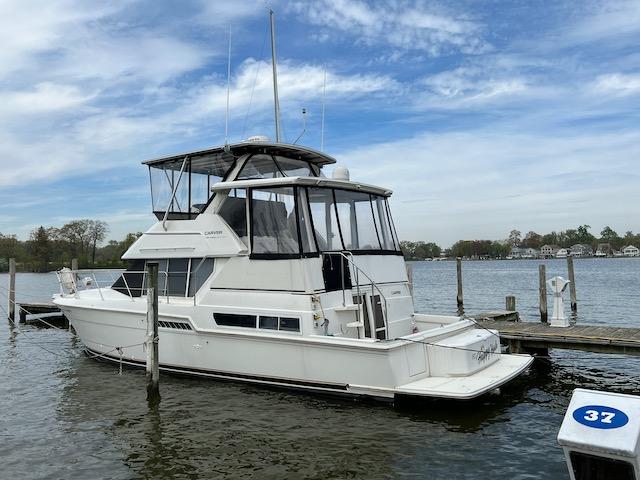 1997 Carver 400 Cockpit Motor Yacht Motor Yacht for sale - YachtWorld