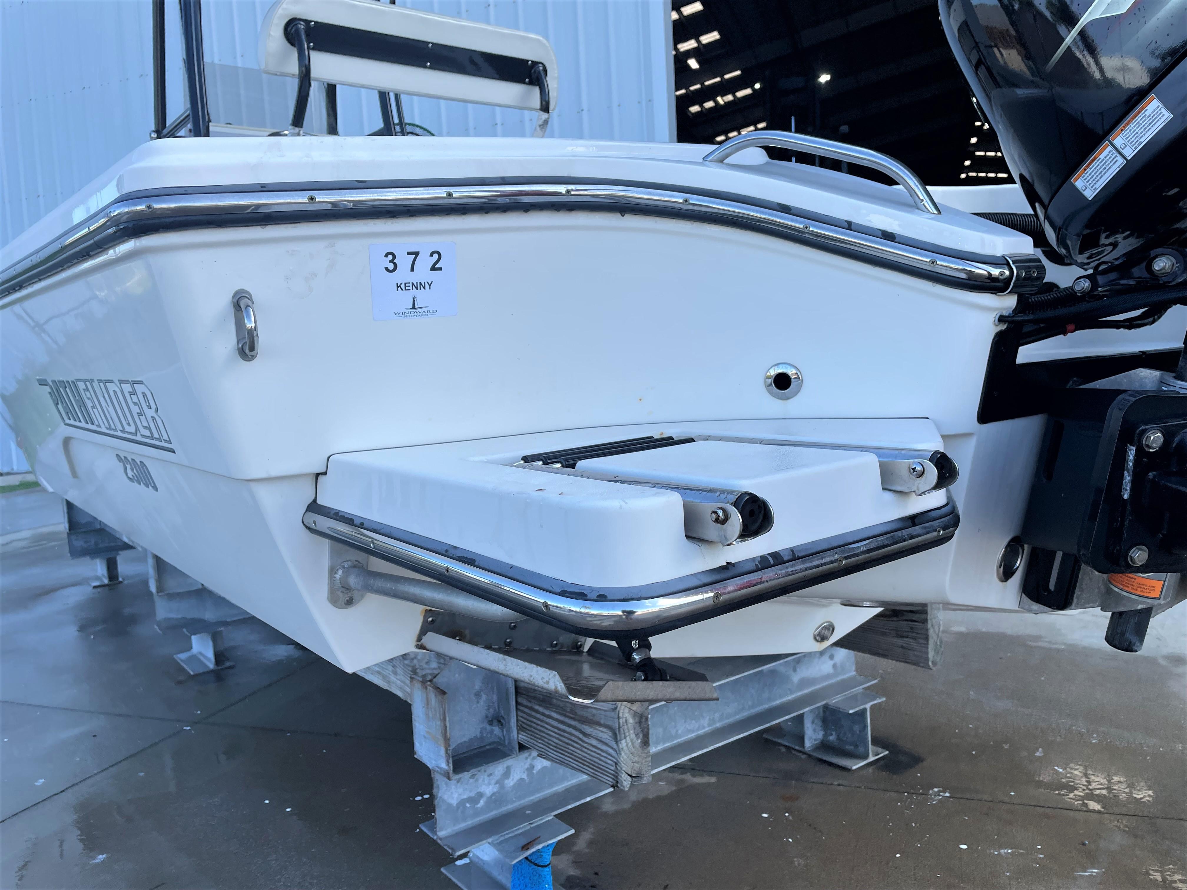 2017 Pathfinder 2300 HPS Center Console for sale - YachtWorld