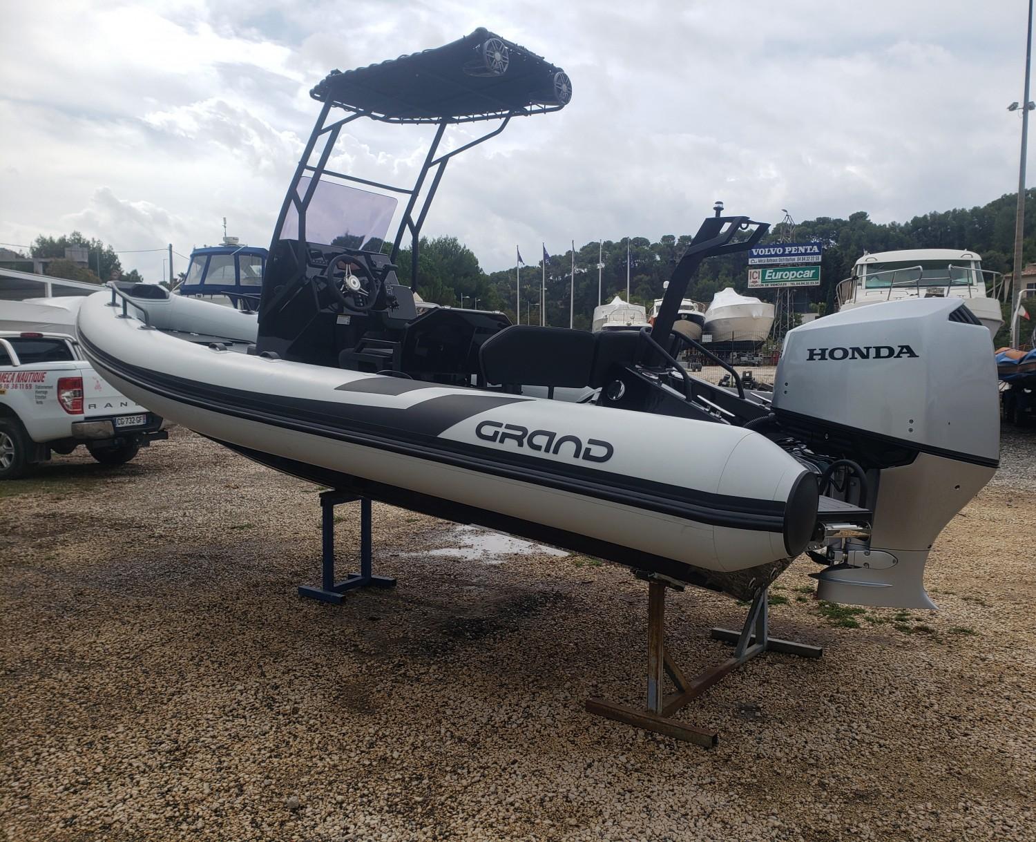 New 2024 Grand Drive Line D600 Lux - 22 - Côtes-d'Armor | TopBoats