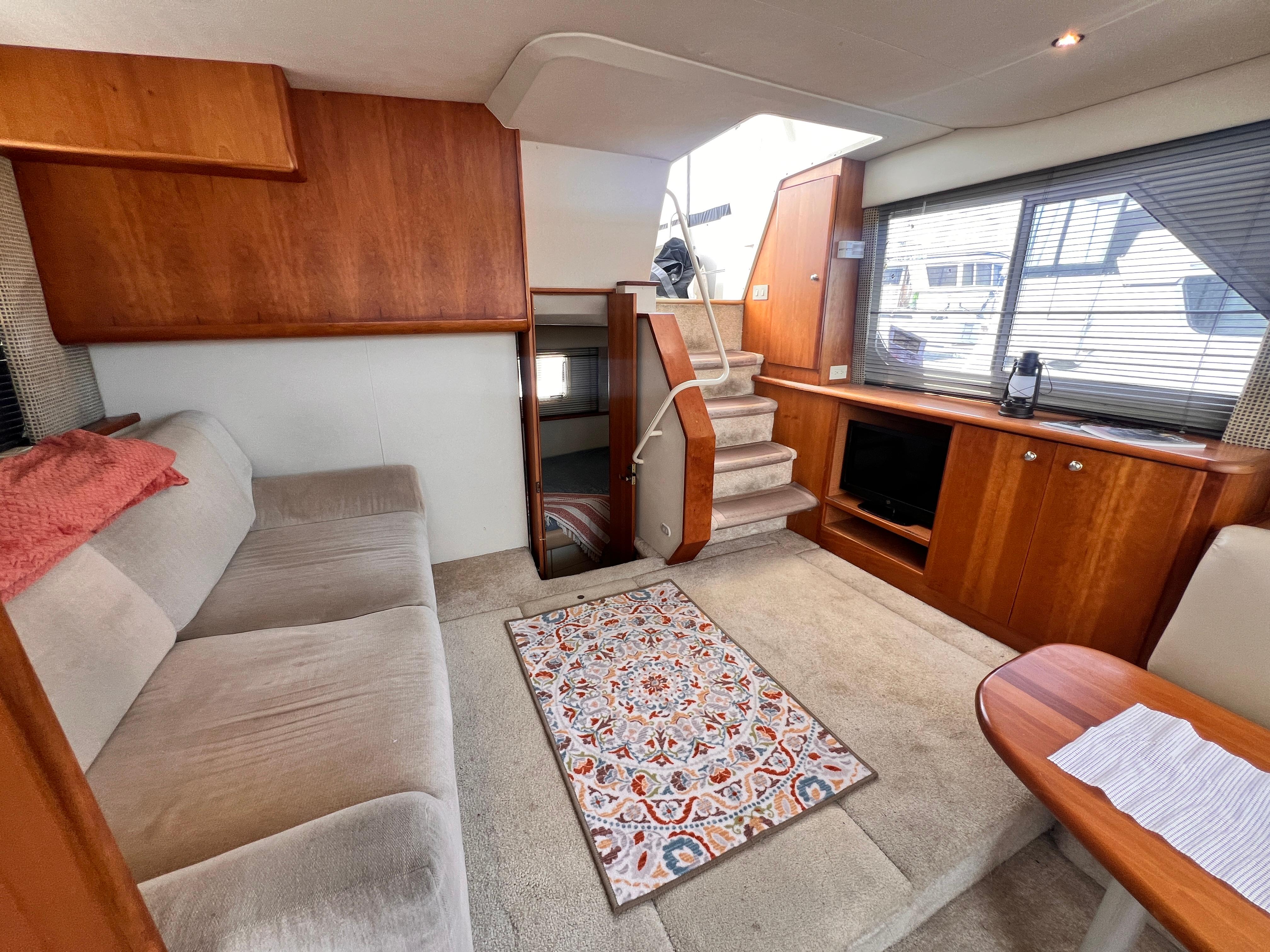 2001 Silverton 352 Motor Yacht Motor Yachts for sale - YachtWorld