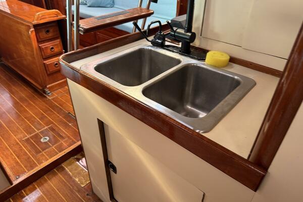 1985 Endeavour 42 Cruiser for sale - YachtWorld