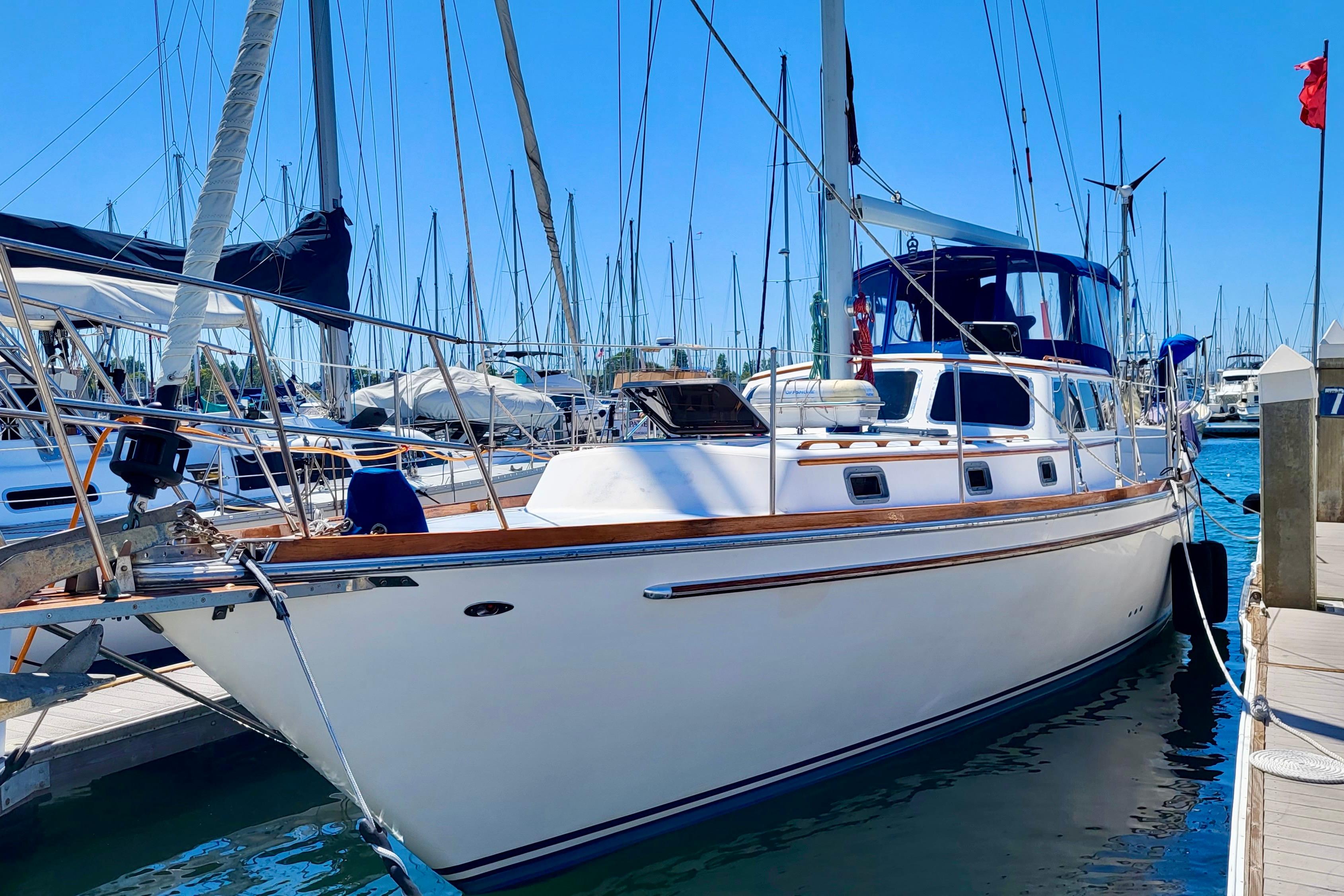 1979 Gulfstar 47 Sailmaster Centre Cockpit for sale - YachtWorld