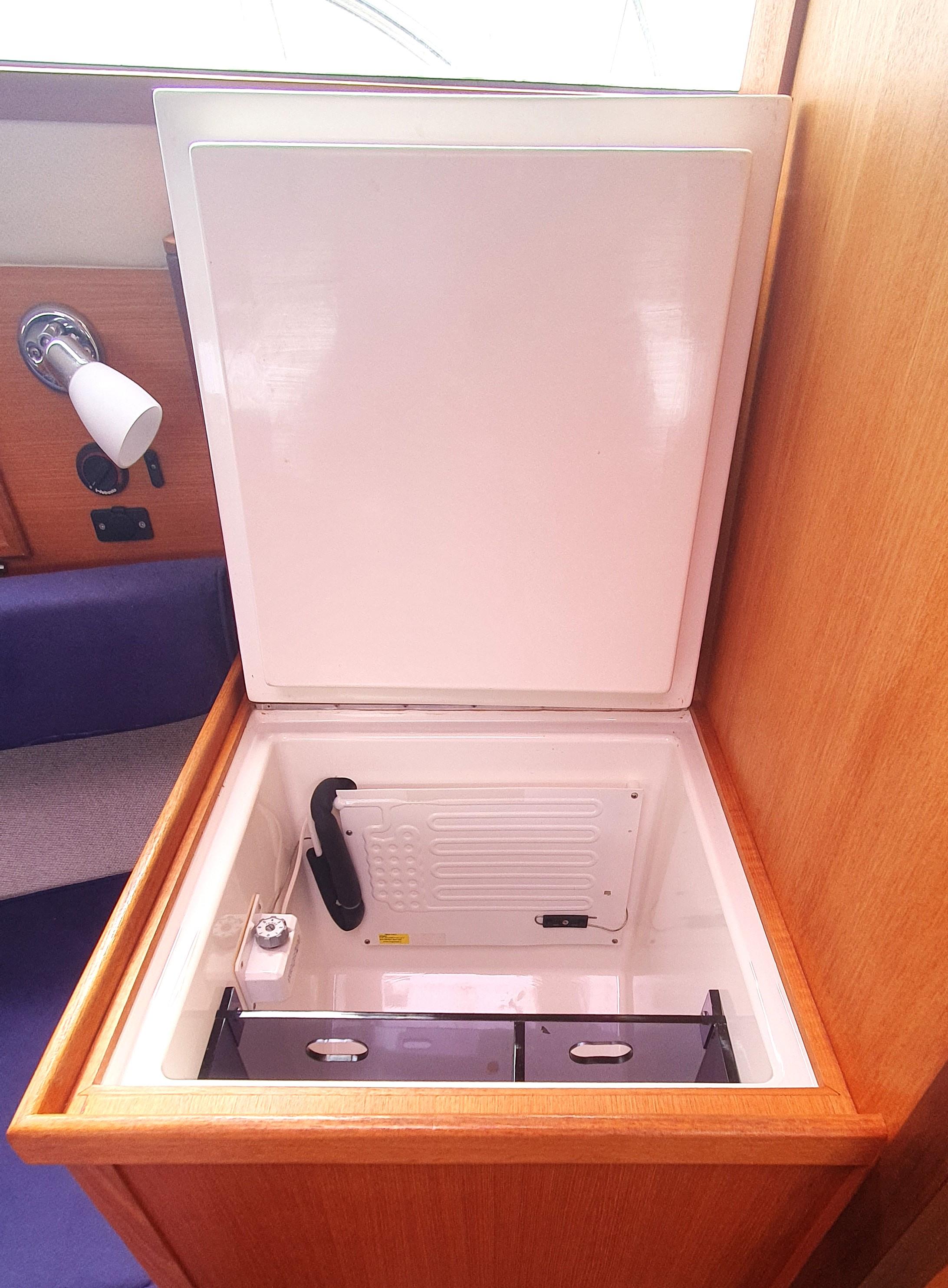 2006 Swordsman 30 Motor Yachts for sale - YachtWorld