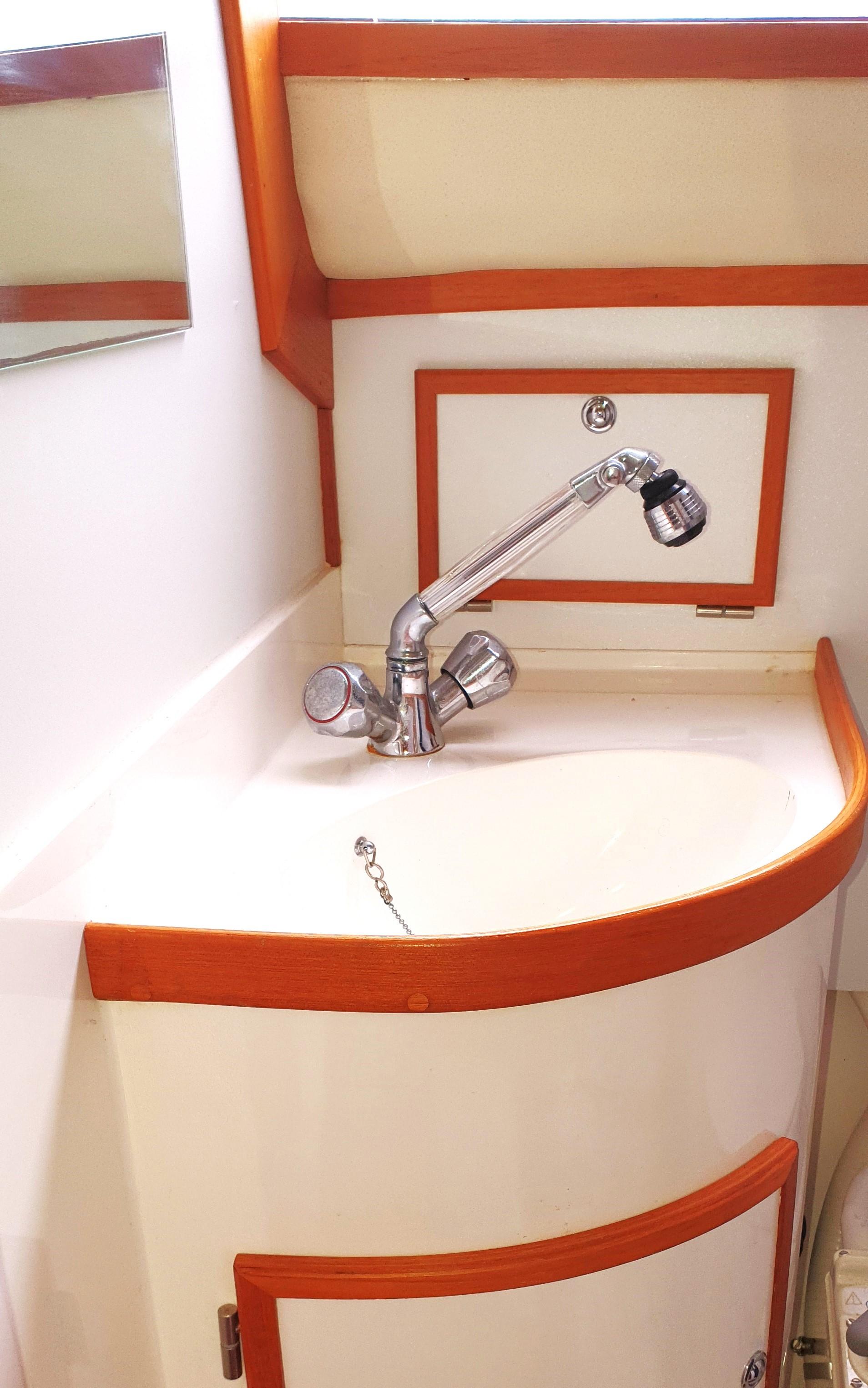 2006 Swordsman 30 Motor Yacht for sale - YachtWorld