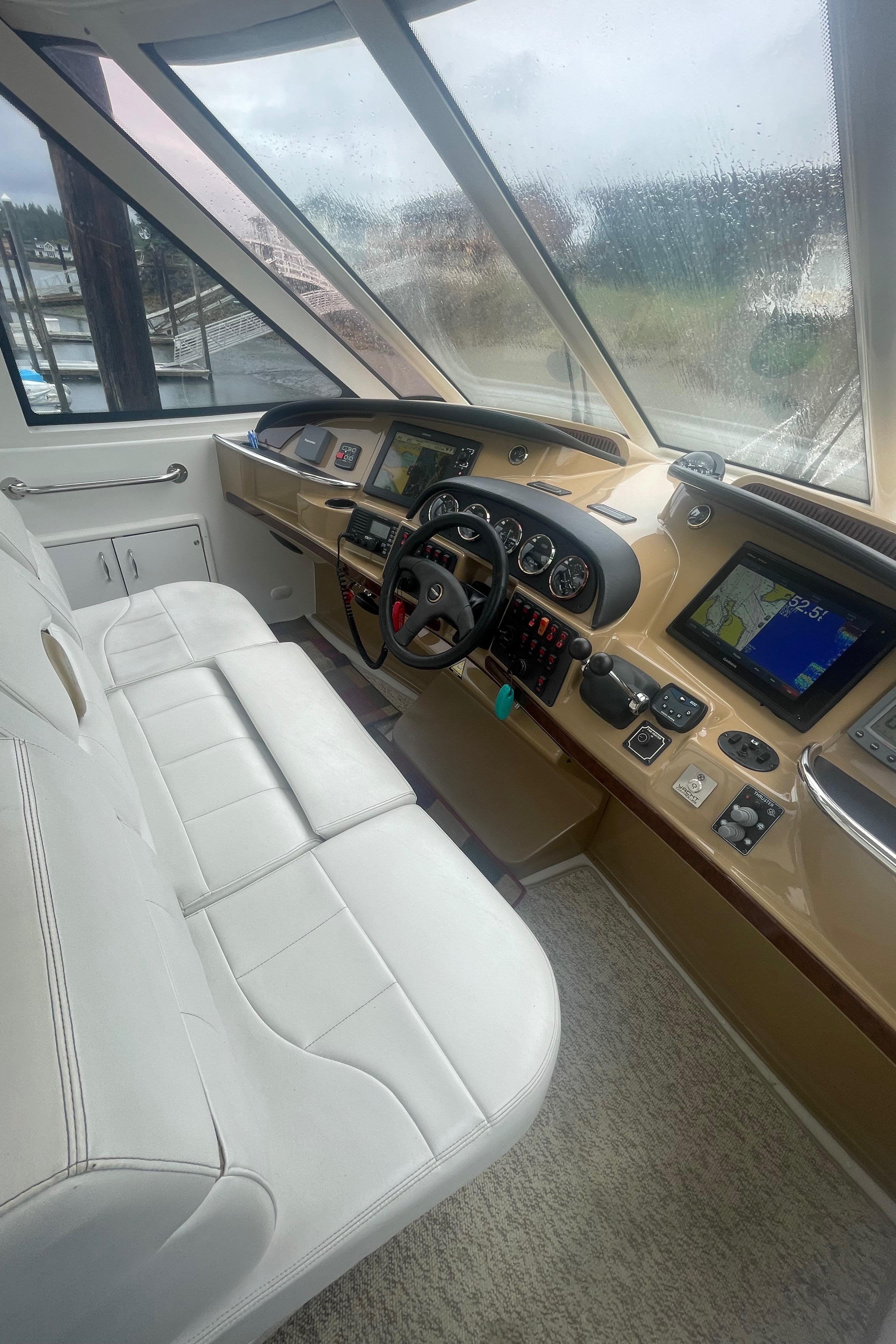 2004 Carver 564 Cockpit Motor Yacht Flybridge for sale - YachtWorld
