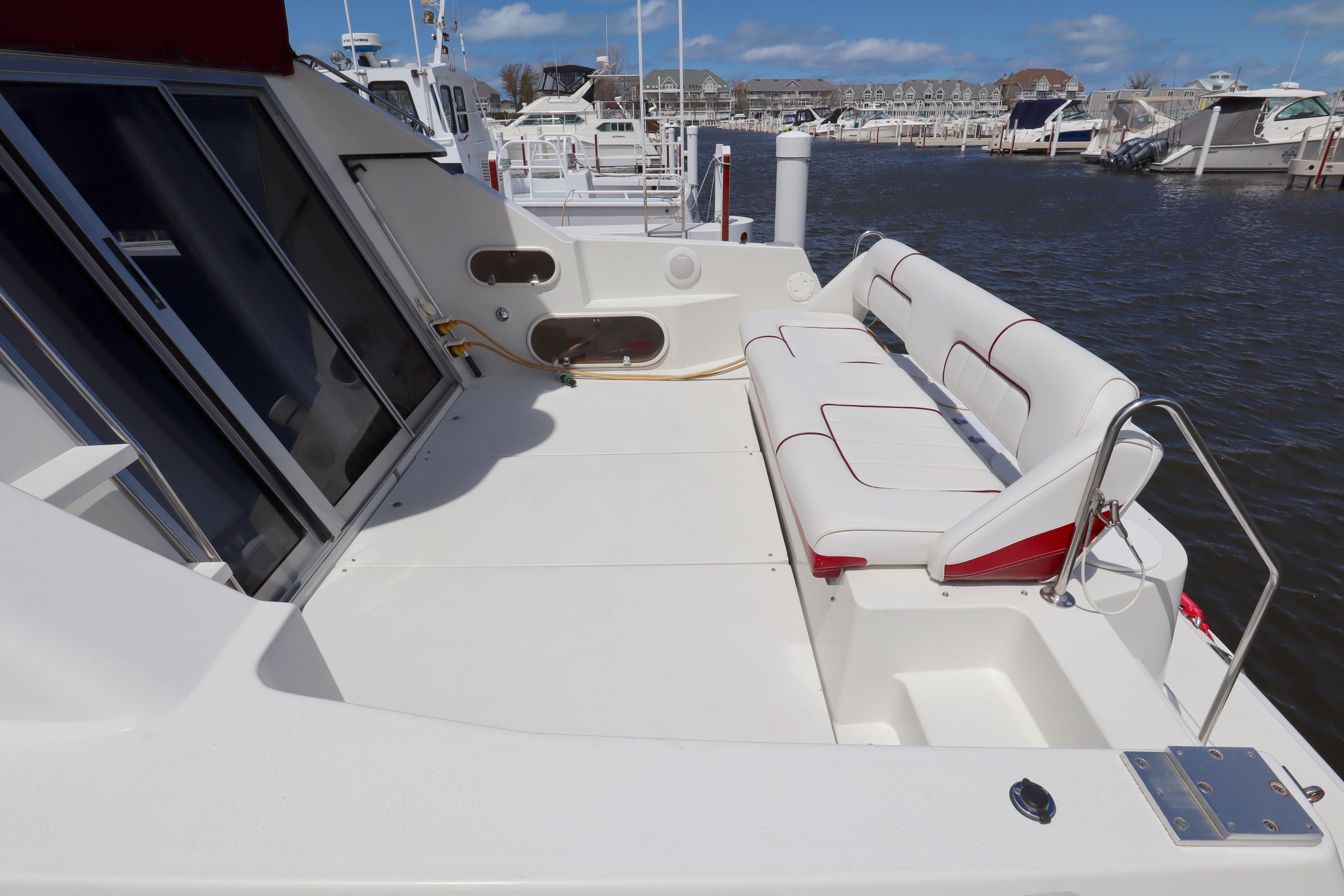 1989 Carver 34 Santego 380 - Weber Yachts