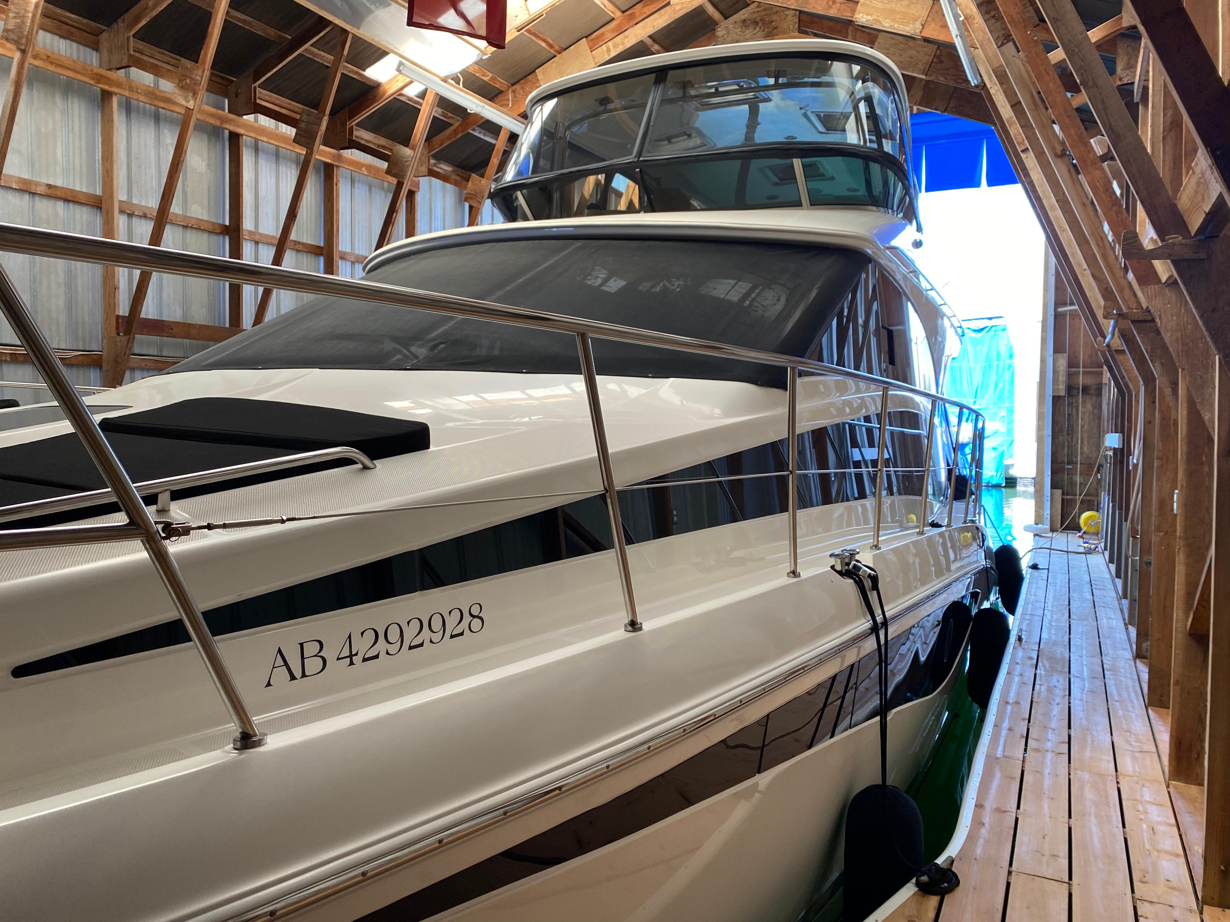 2012 Meridian 541 Sedan Motor Yachts for sale - YachtWorld