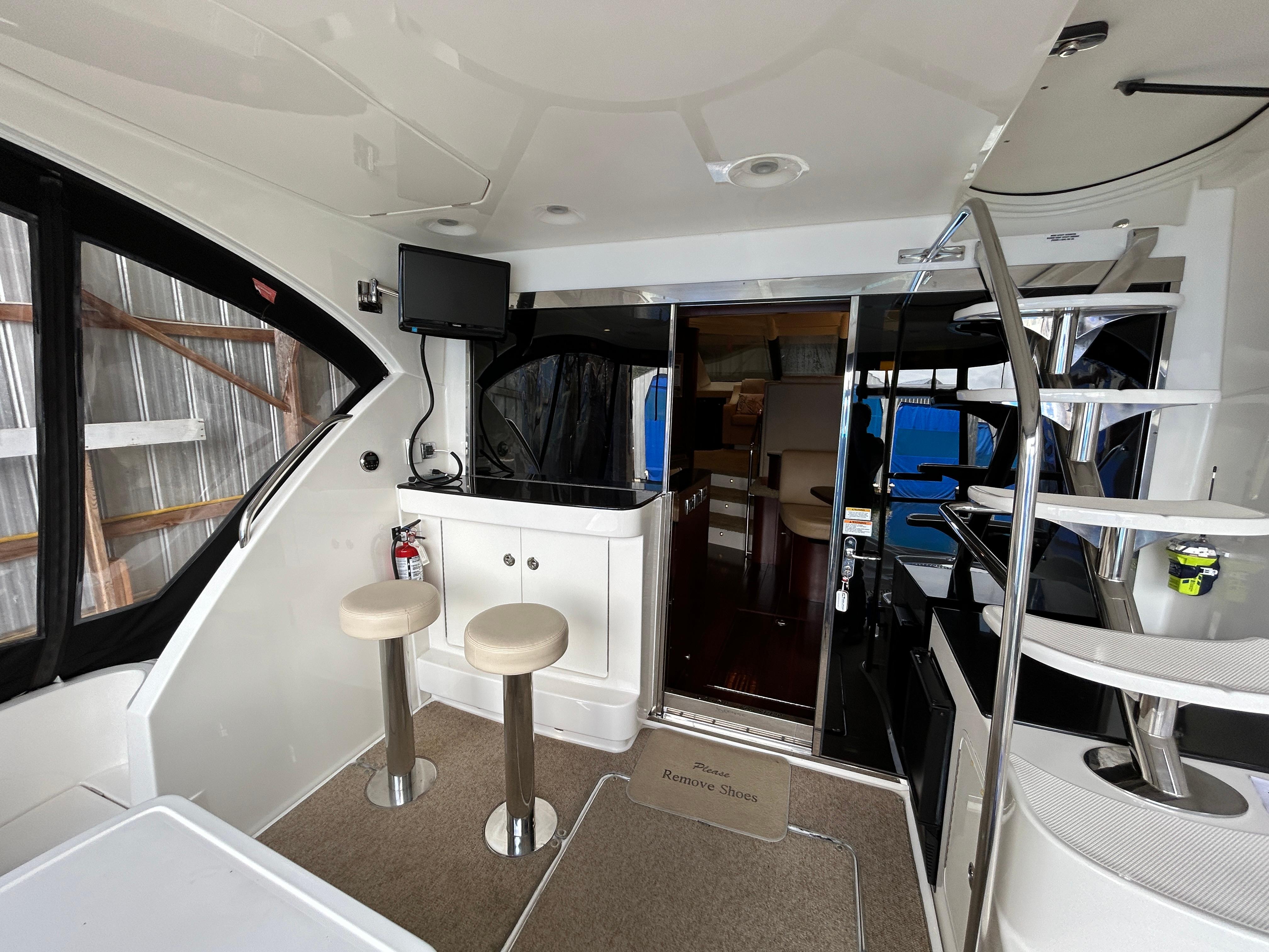 2012 Meridian 541 Sedan Motor Yachts for sale - YachtWorld