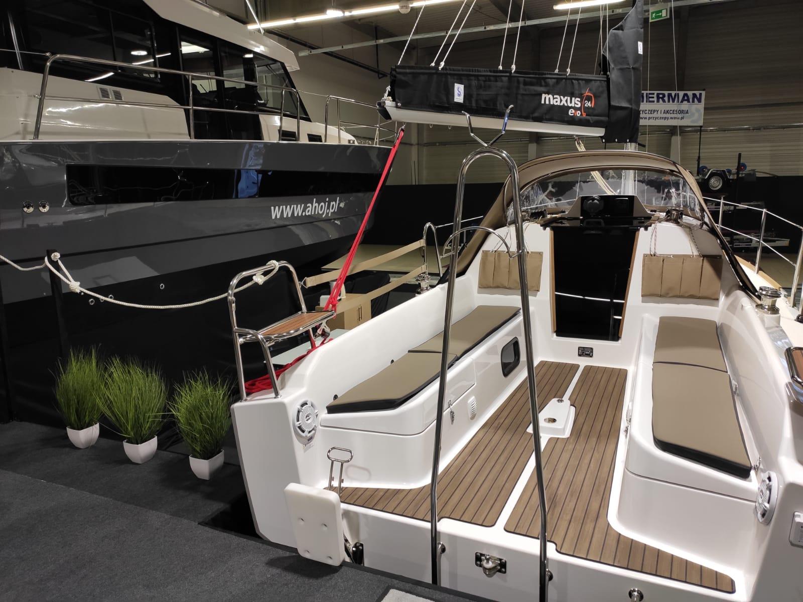 2025 Maxus EVO 24 Daysailer for sale - YachtWorld