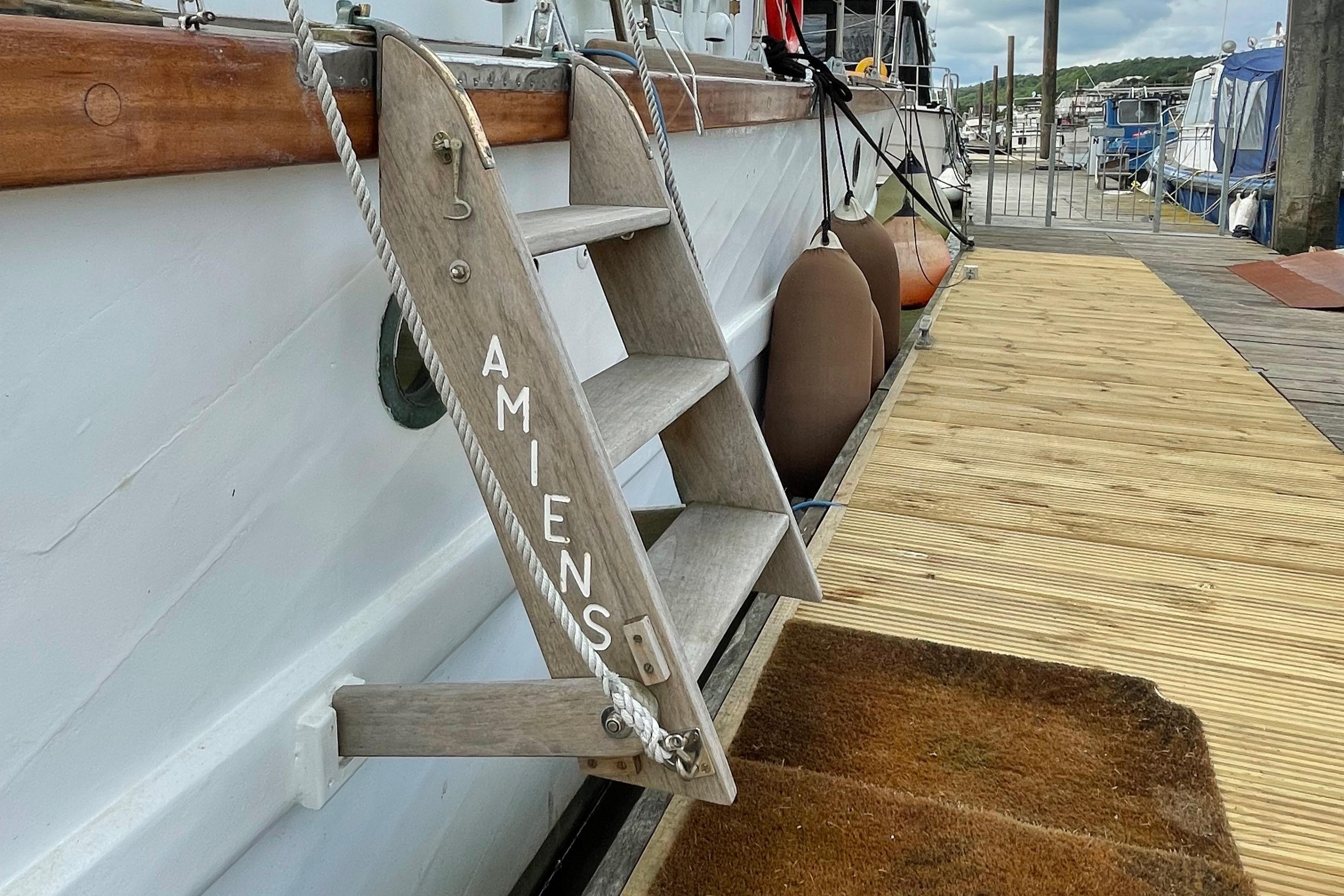 Thornycroft HS Target Towing Launch | 21m | 1944 - Kent | Boats and ...