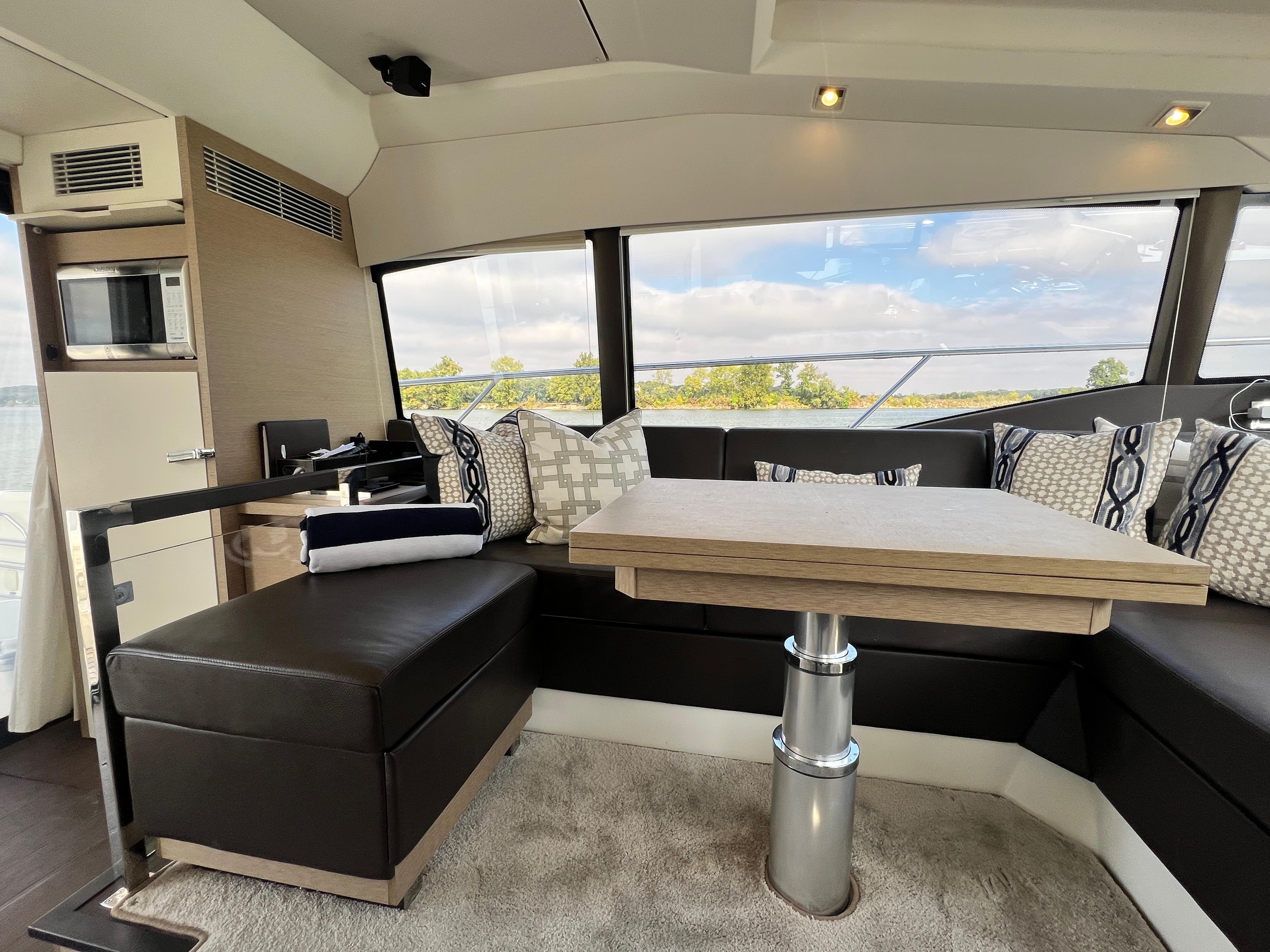 2018 Prestige 460 Cruiser for sale - YachtWorld