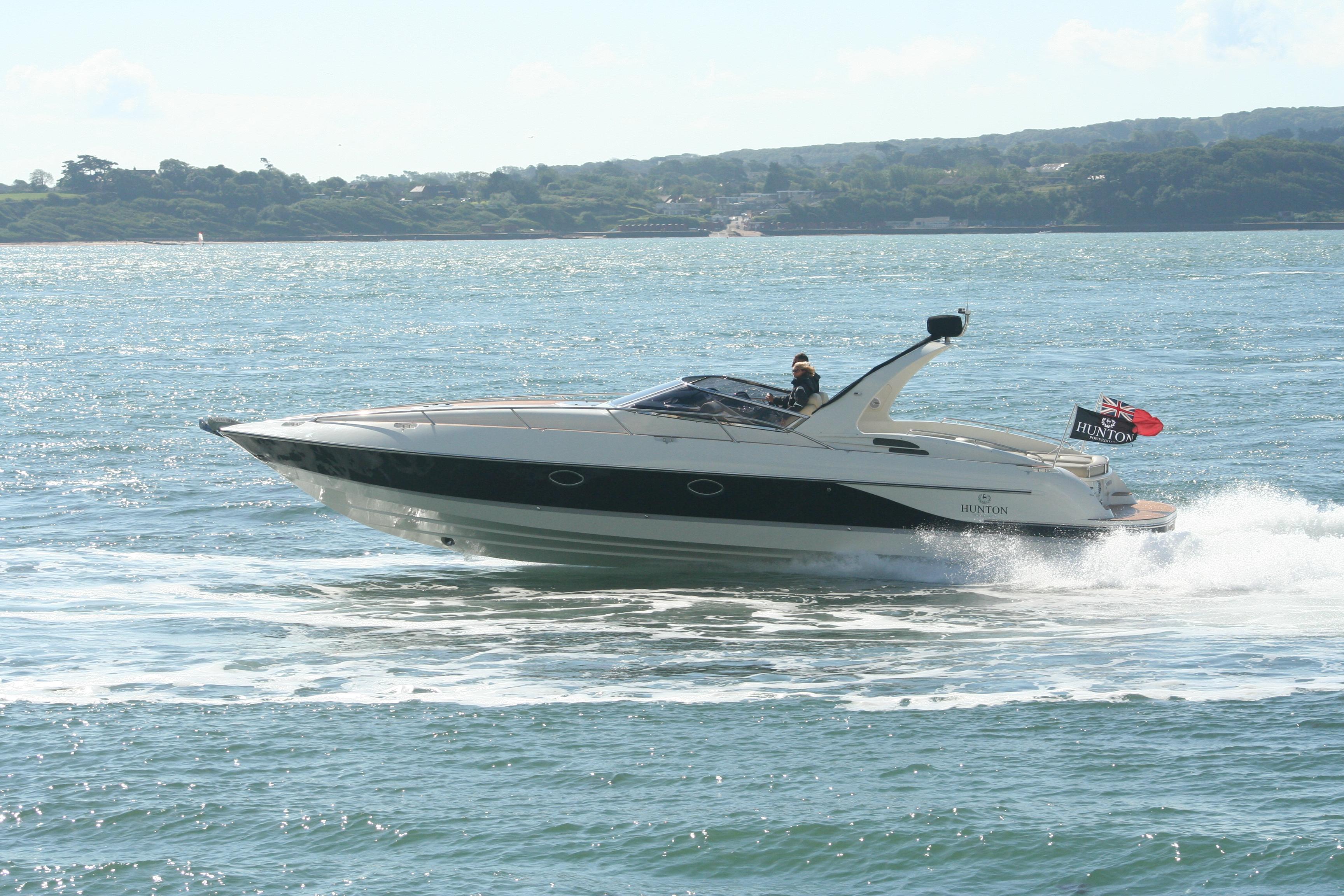 2009 Hunton RS43 Cruiser for sale - YachtWorld