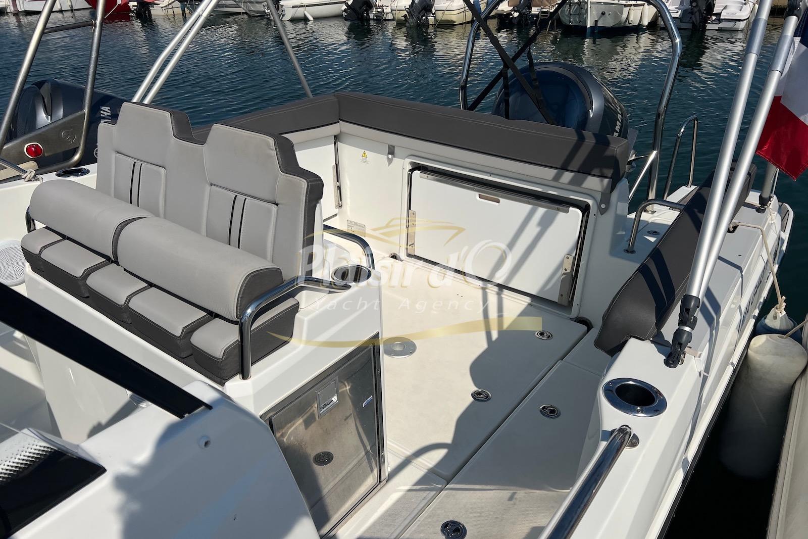 Jeanneau CAP CAMARAT 7.5 WA SERIE 3 Usate a Var ( 83 ) - iNautia