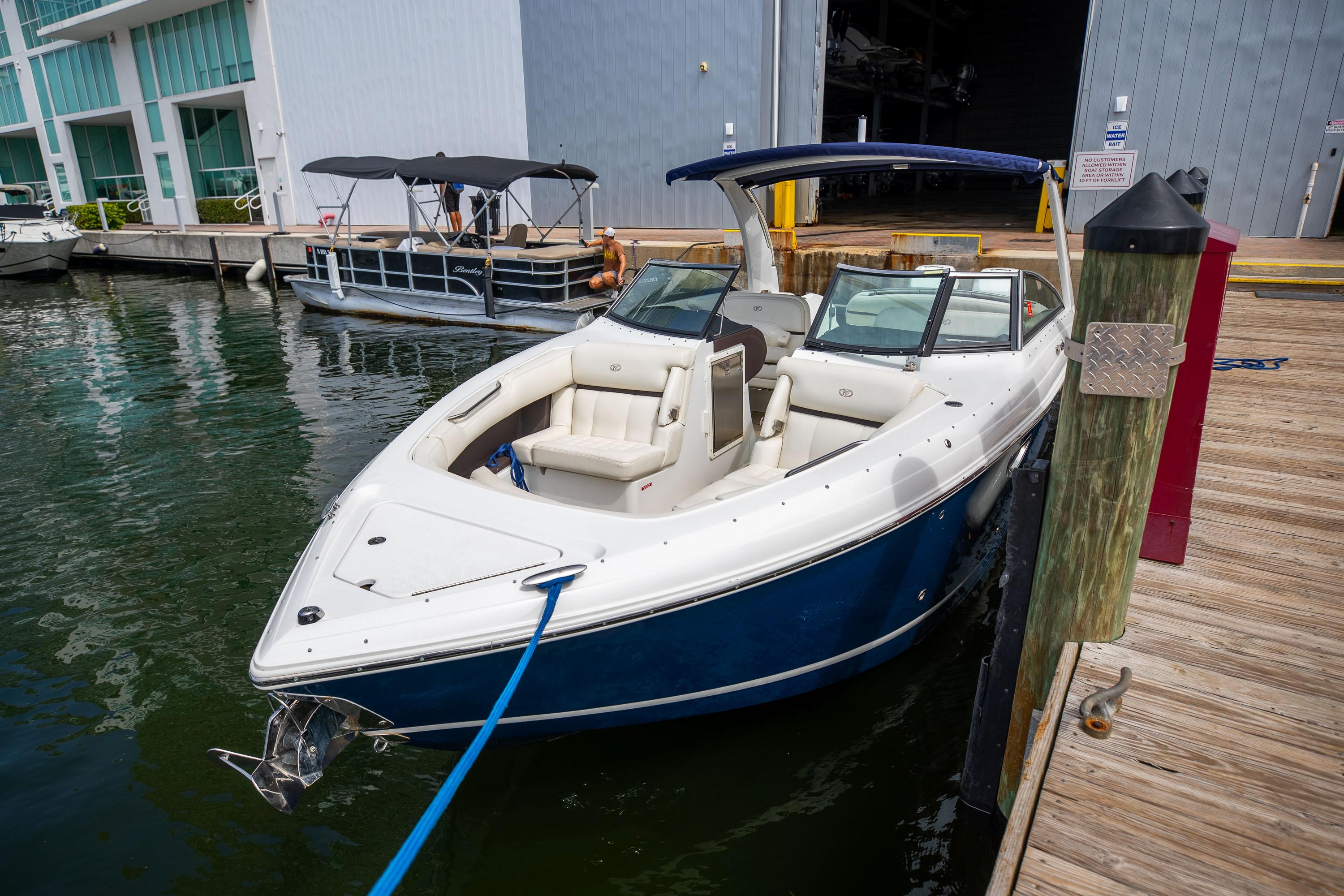 2019 Cobalt 30SC Bowrider for sale - YachtWorld