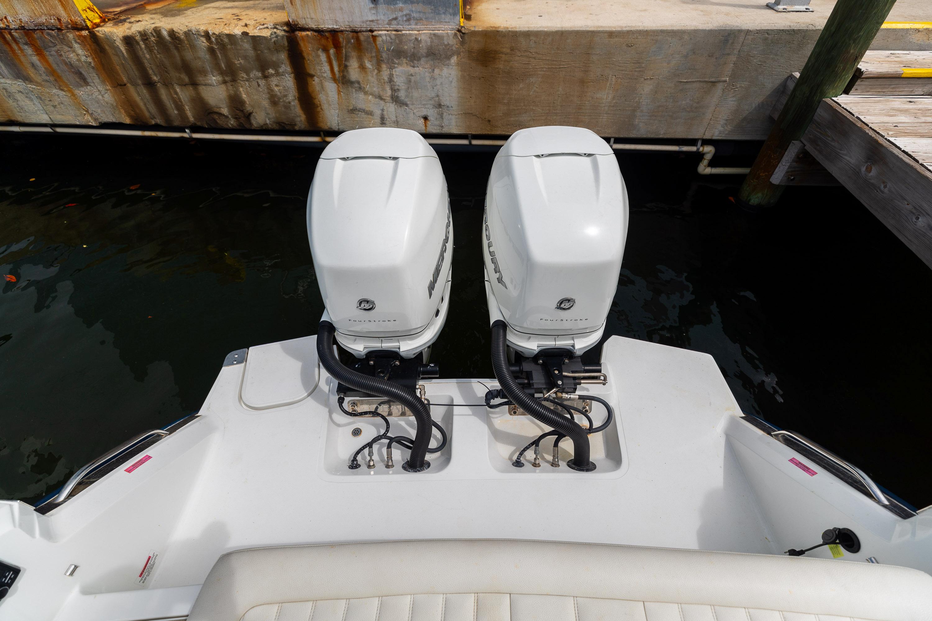 2019 Cobalt 30SC Bowrider for sale - YachtWorld