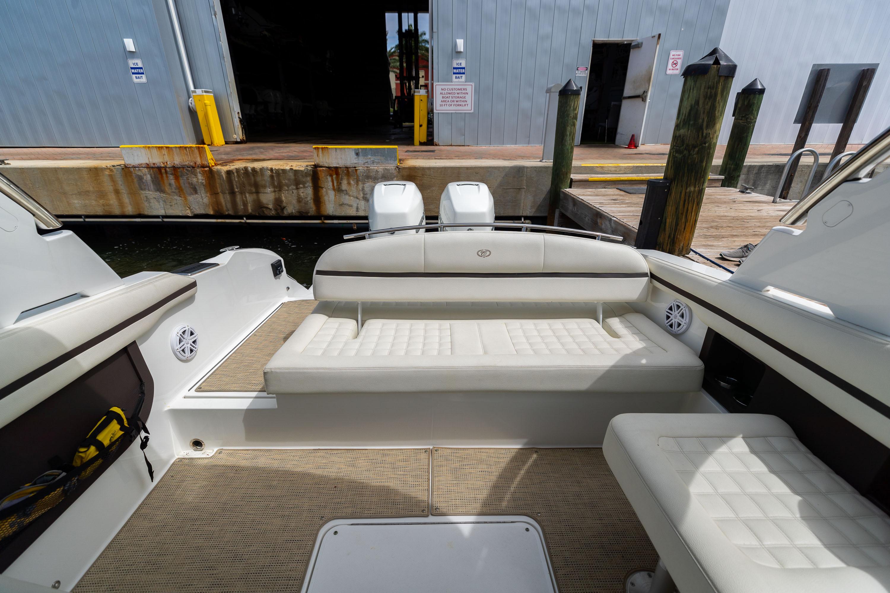 2019 Cobalt 30SC Bowrider for sale - YachtWorld
