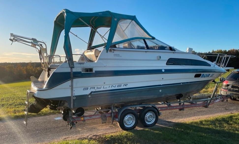 Bayliner 2655 Ciera Sunbridge | 8m | 1991 - Brandenburg | Boats and ...
