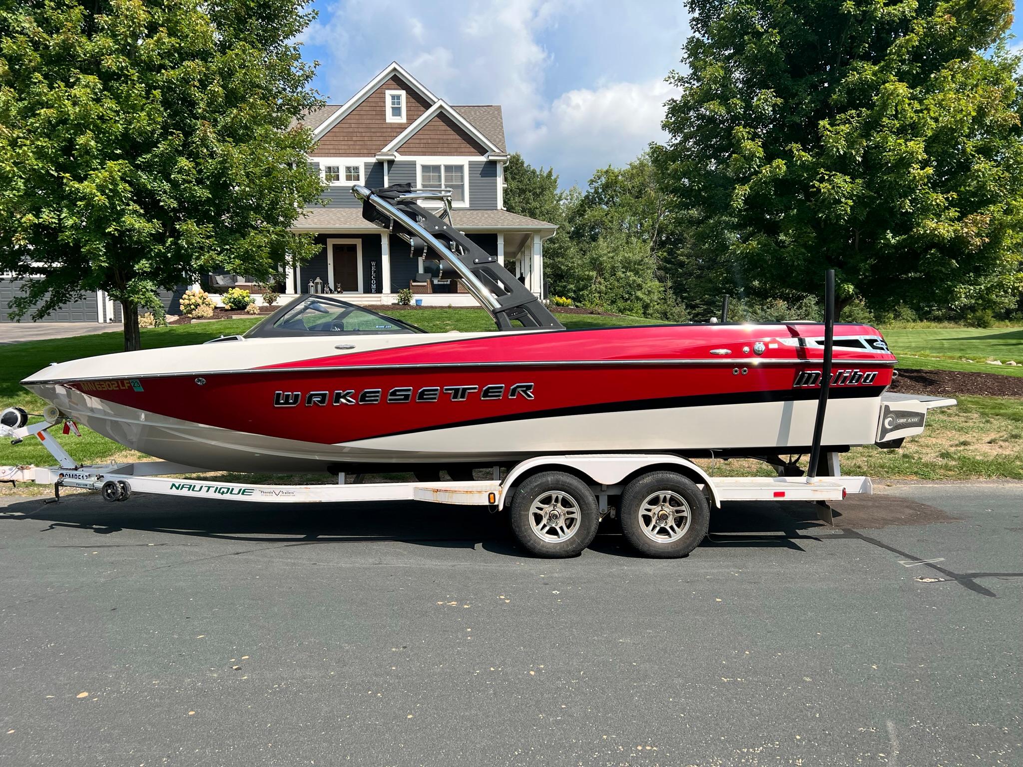 2014 Malibu Wakesetter Lsv 247 Ski and Wakeboard for sale - YachtWorld