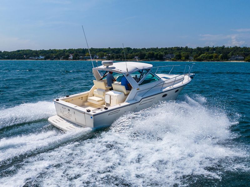 1995 Tiara Yachts 33 Open - Weber Yachts