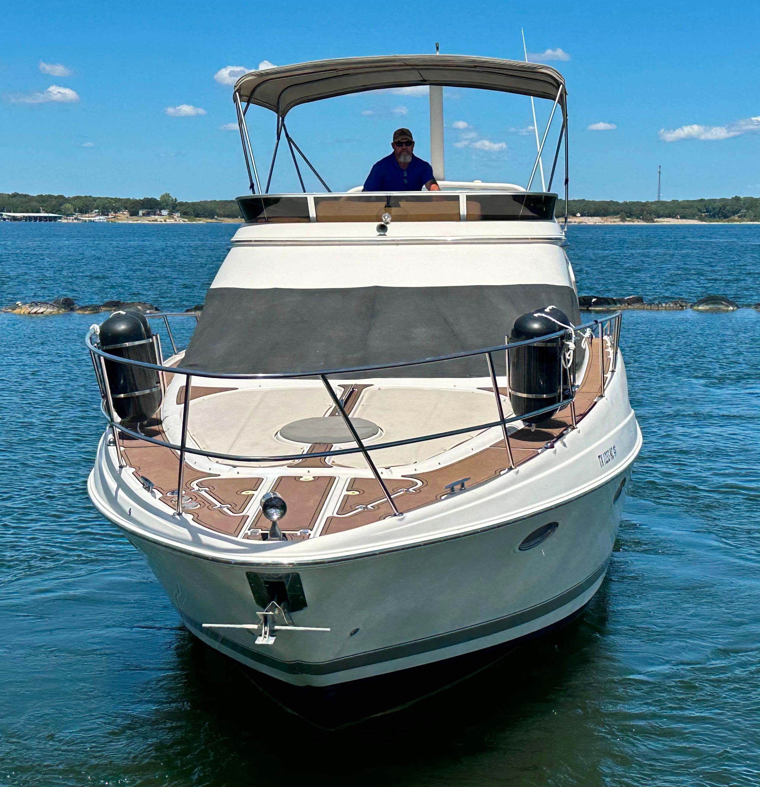 2001 Regal Commodore 3780 Flybridge for sale - YachtWorld