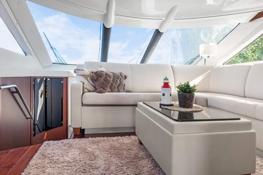 2012 Meridian 541 Flybridge for sale - YachtWorld