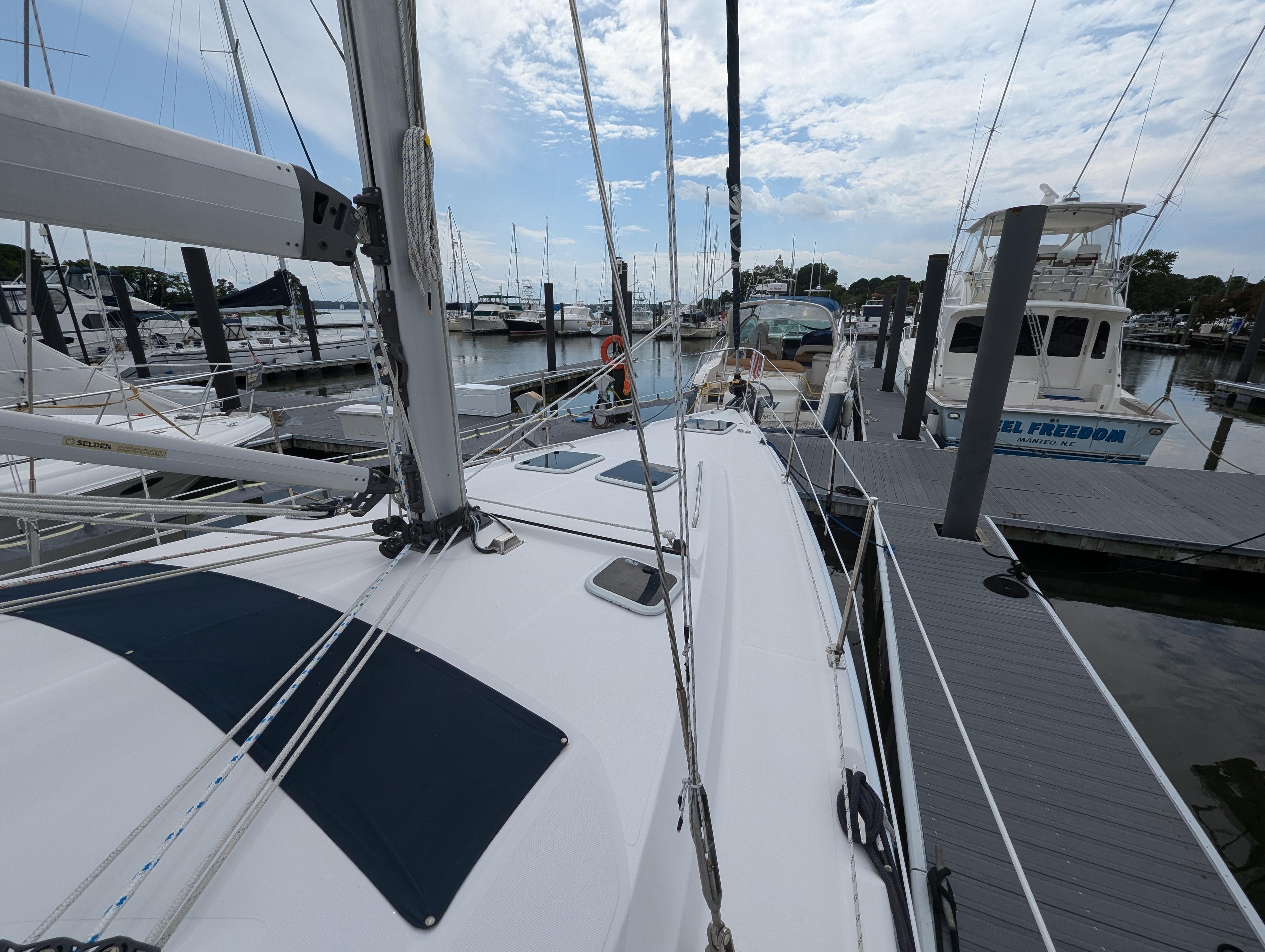 2011 Hunter 50 Aft Cockpit Sloop for sale - YachtWorld