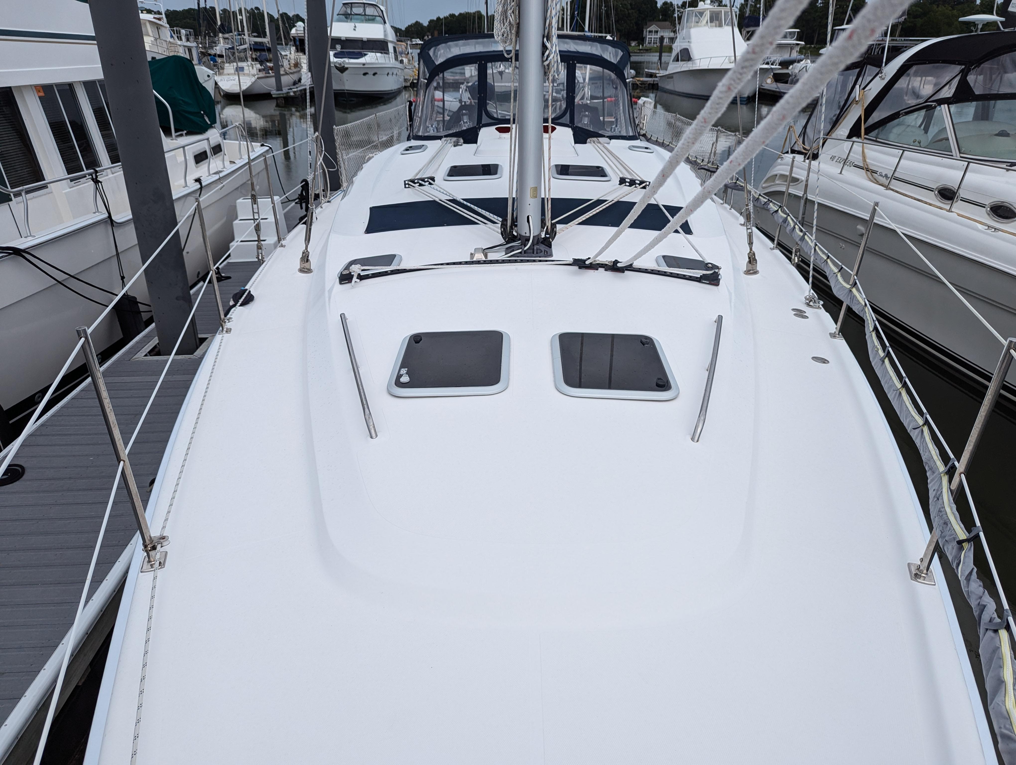 2011 Hunter 50 Aft Cockpit Sloop for sale - YachtWorld