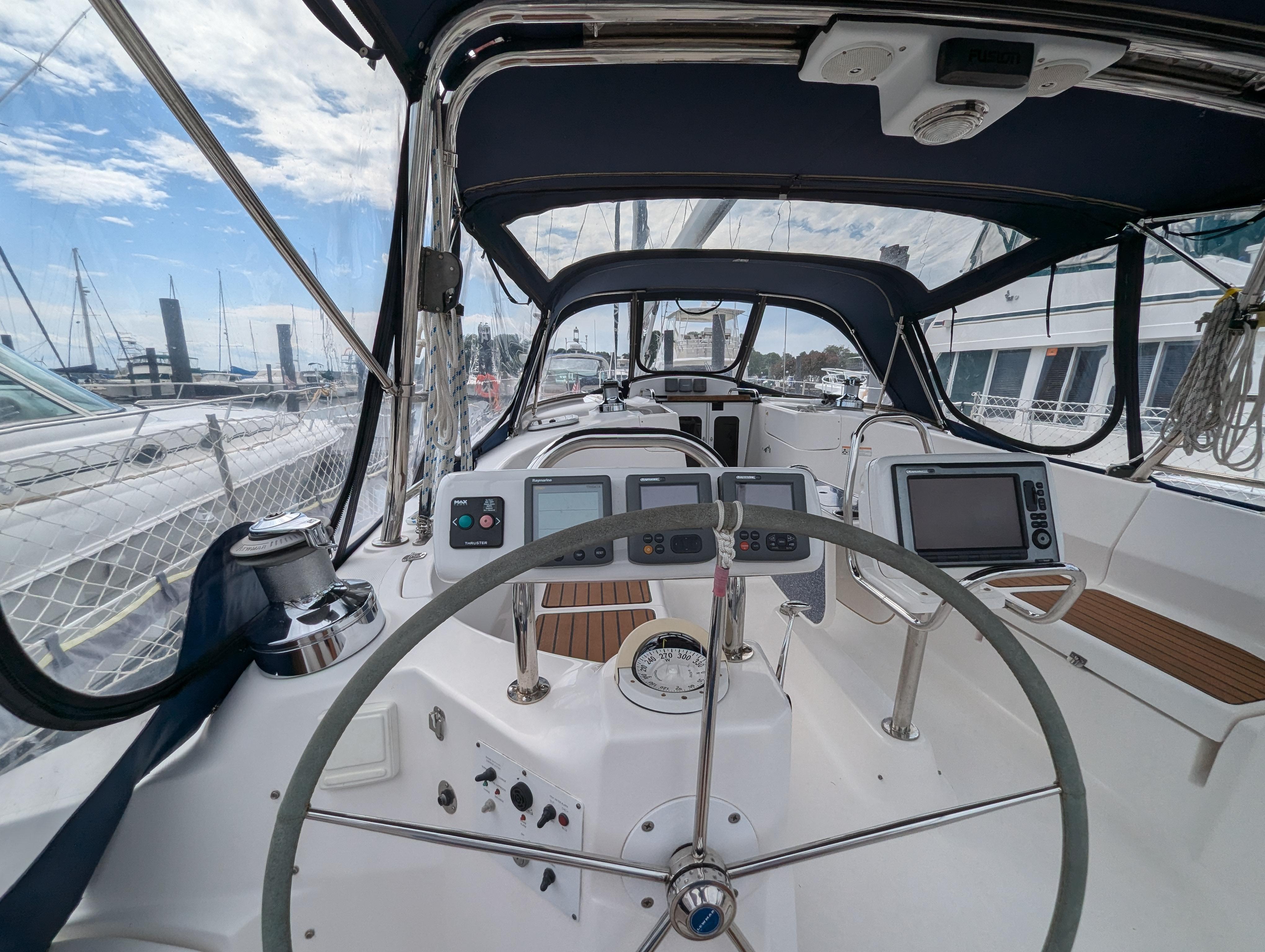 2011 Hunter 50 Aft Cockpit Sloop for sale - YachtWorld
