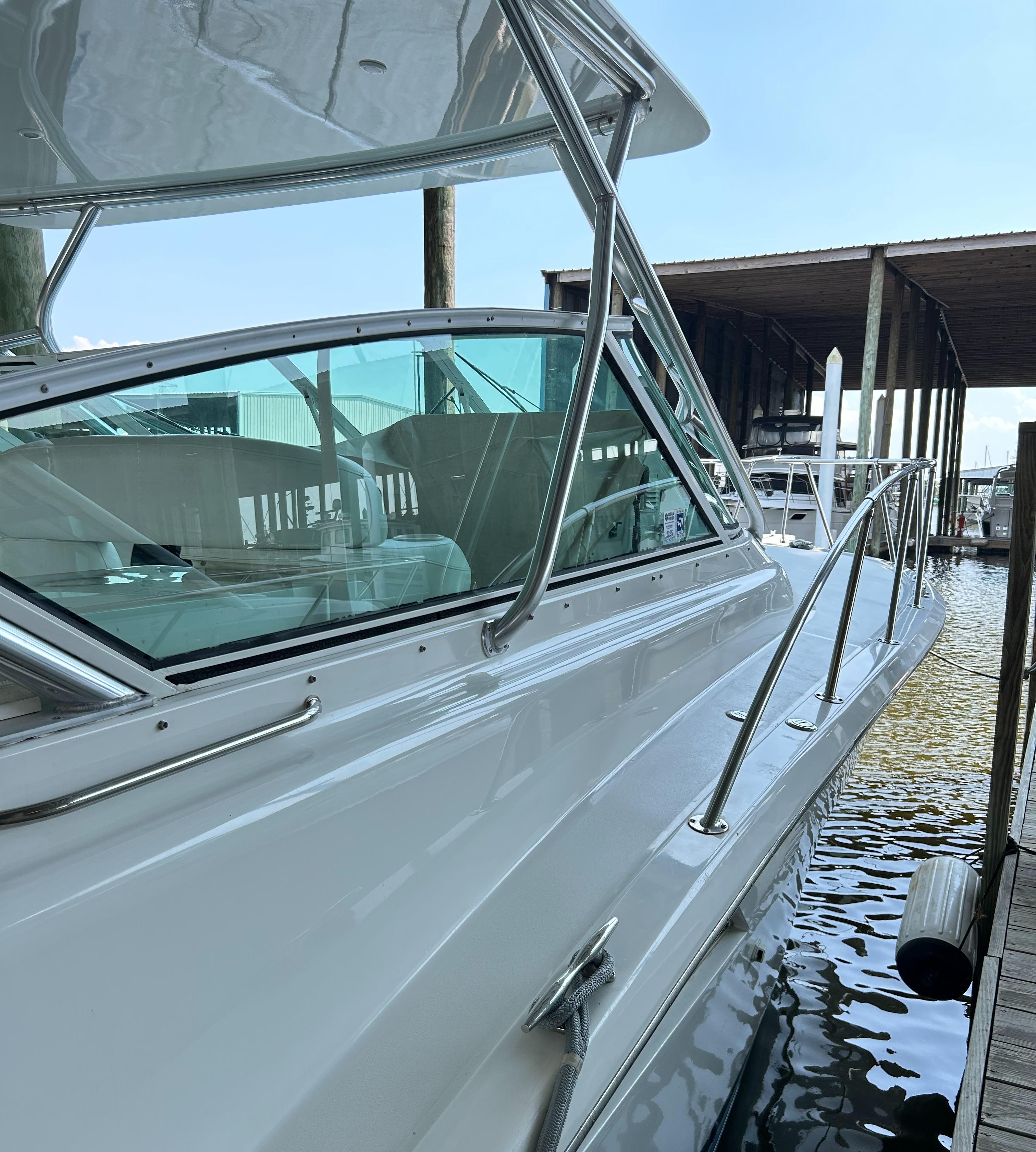 1996 Hatteras 39 Sport Express Motor Yachts for sale - YachtWorld