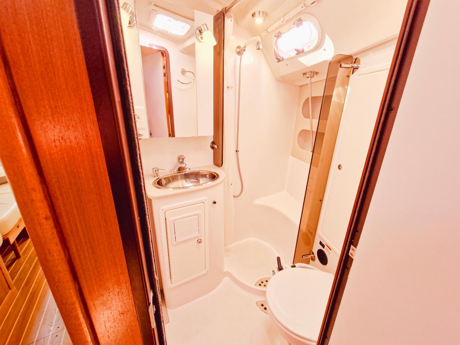 2011 Catalina 445 Racer/Cruiser for sale - YachtWorld