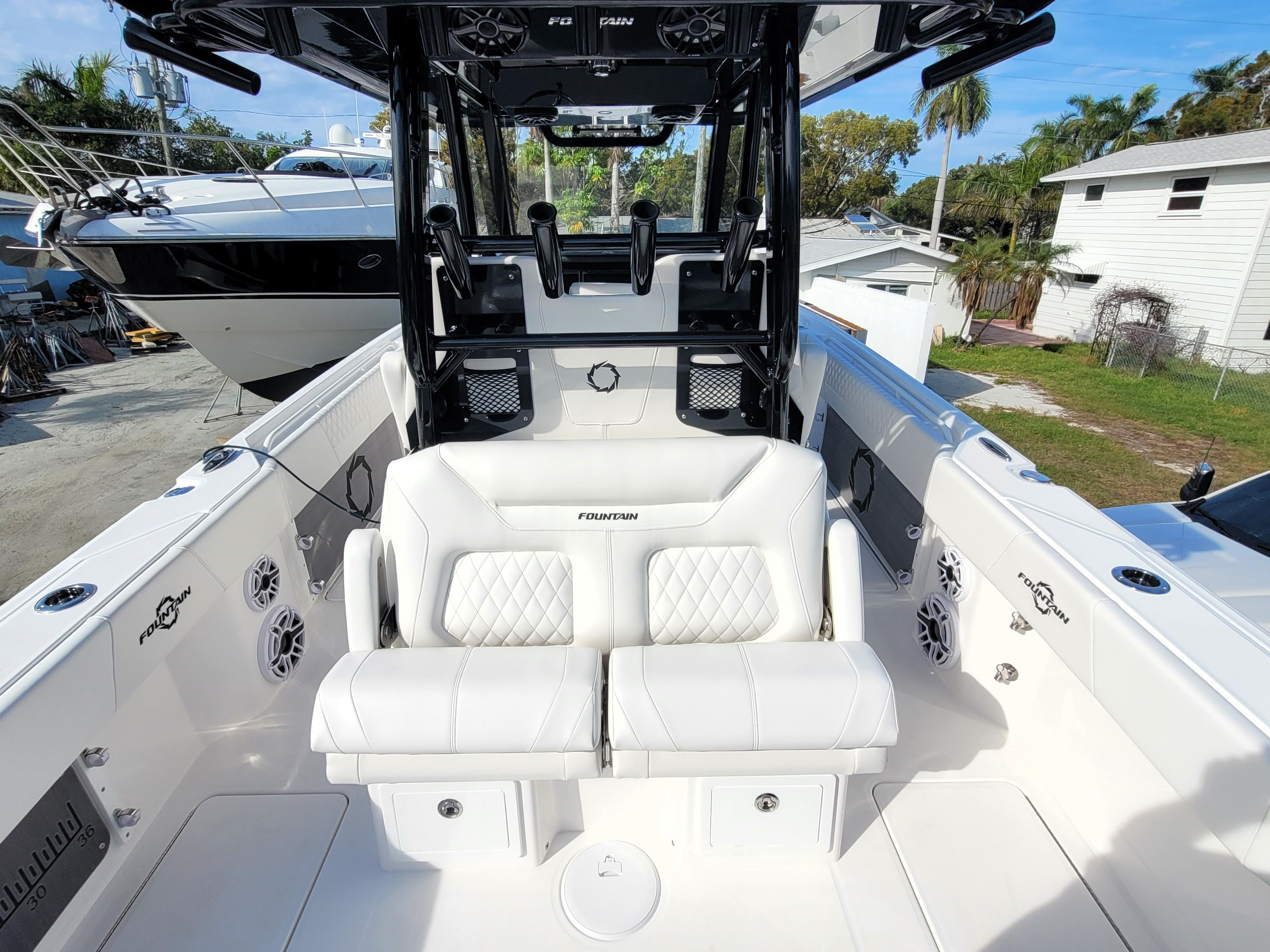 2024 Fountain 32 NX Center Console Boote Kaufen - YachtWorld