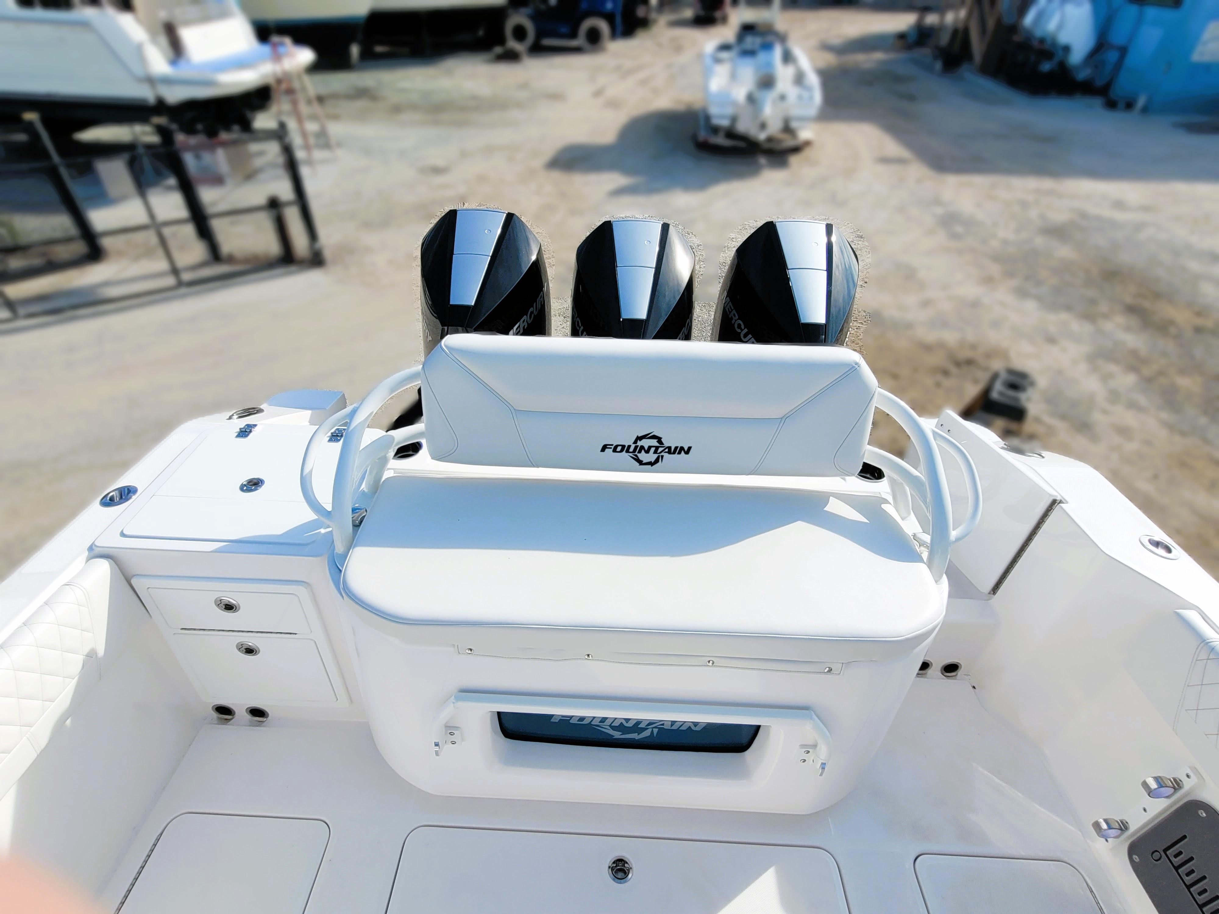 2024 Fountain 32 NX Center Console Boote Kaufen - YachtWorld