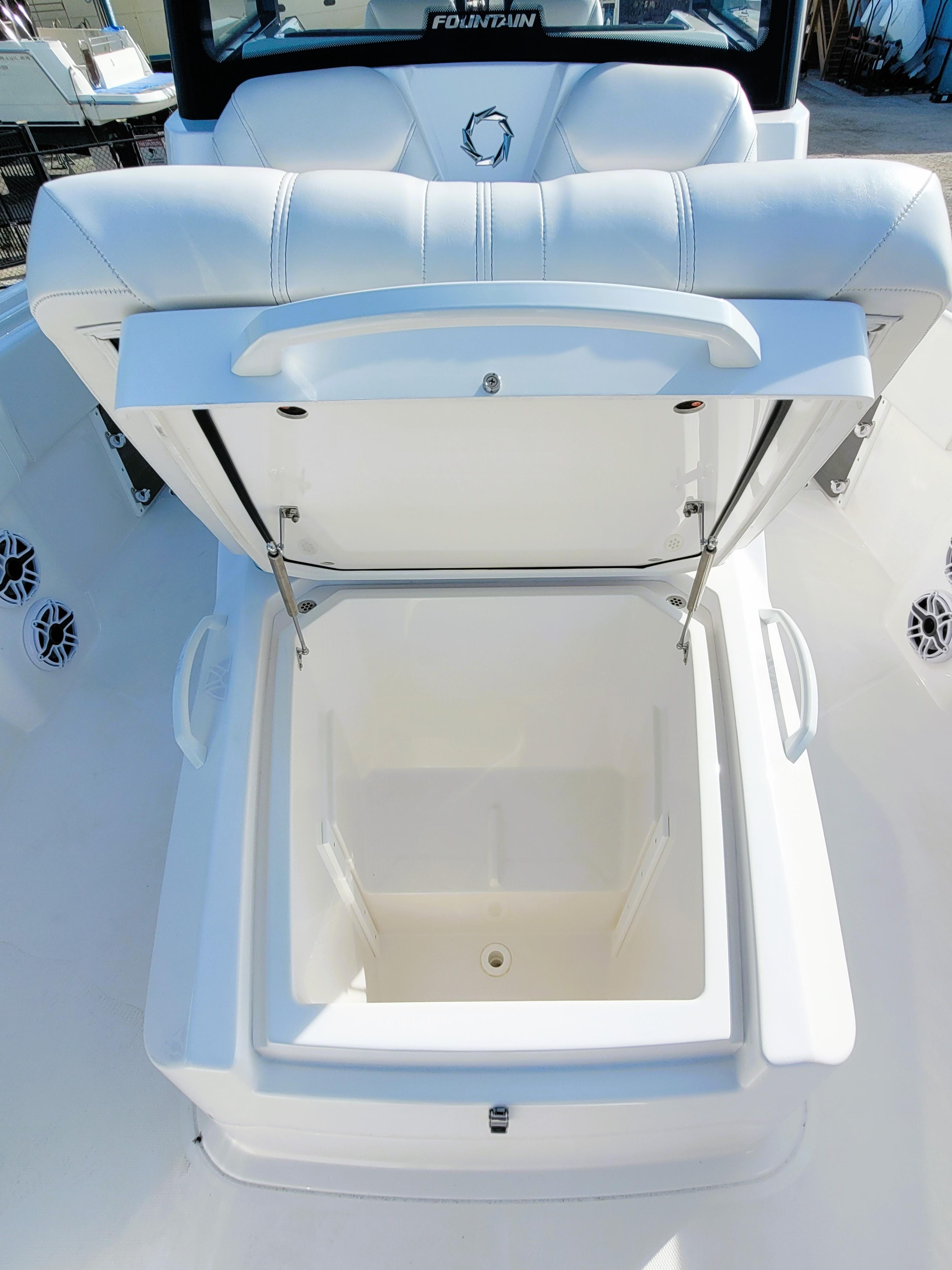 2024 Fountain 32 NX Center Console Boote Kaufen - YachtWorld