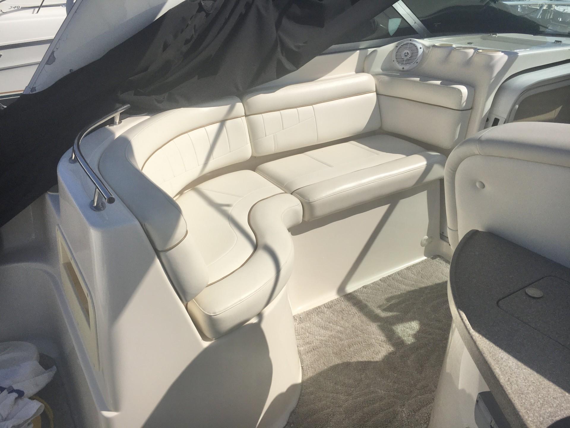 2003 Rinker 342 Fiesta Vee Express Cruiser for sale - YachtWorld