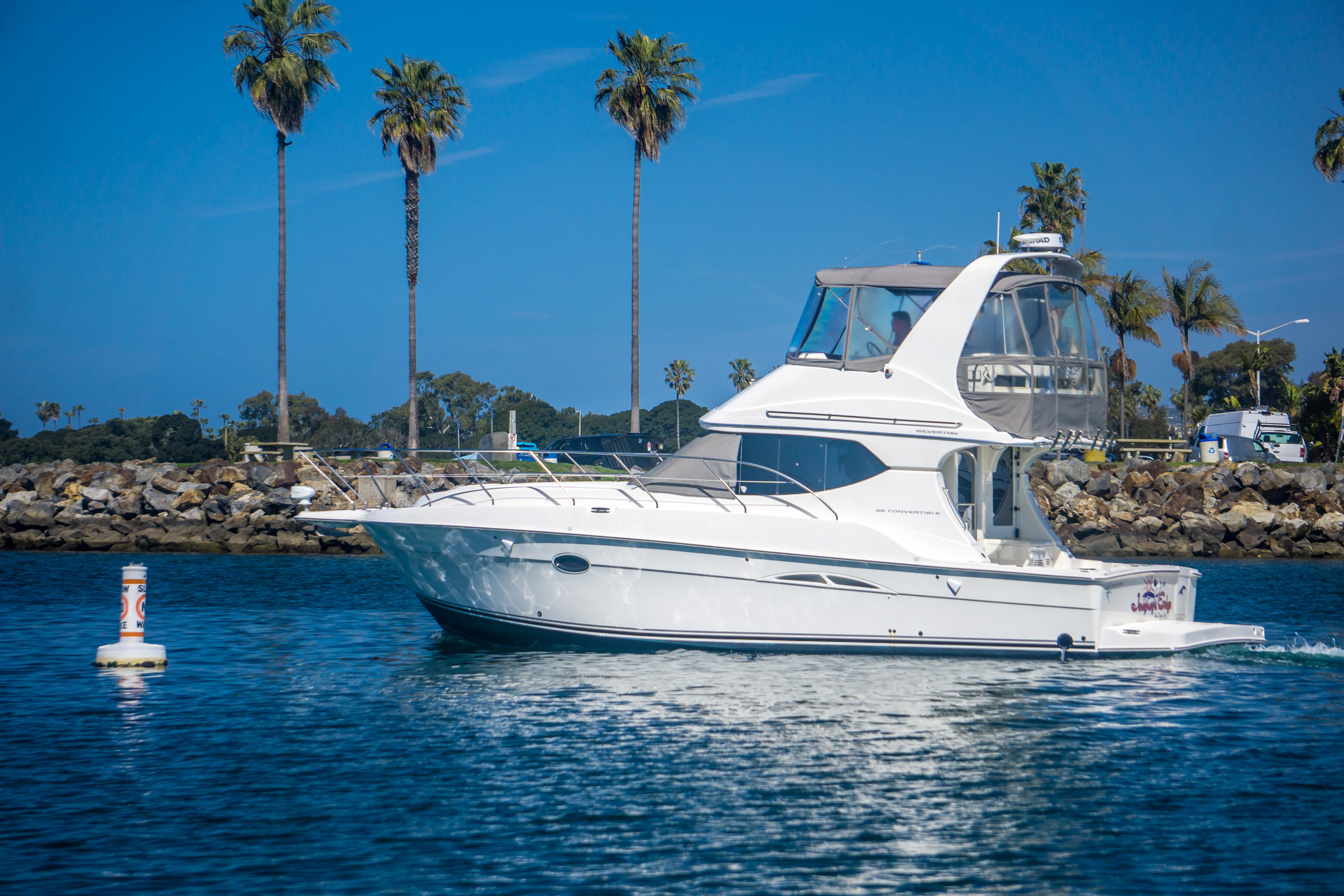 2007 Silverton 36 Convertible Convertible for sale - YachtWorld