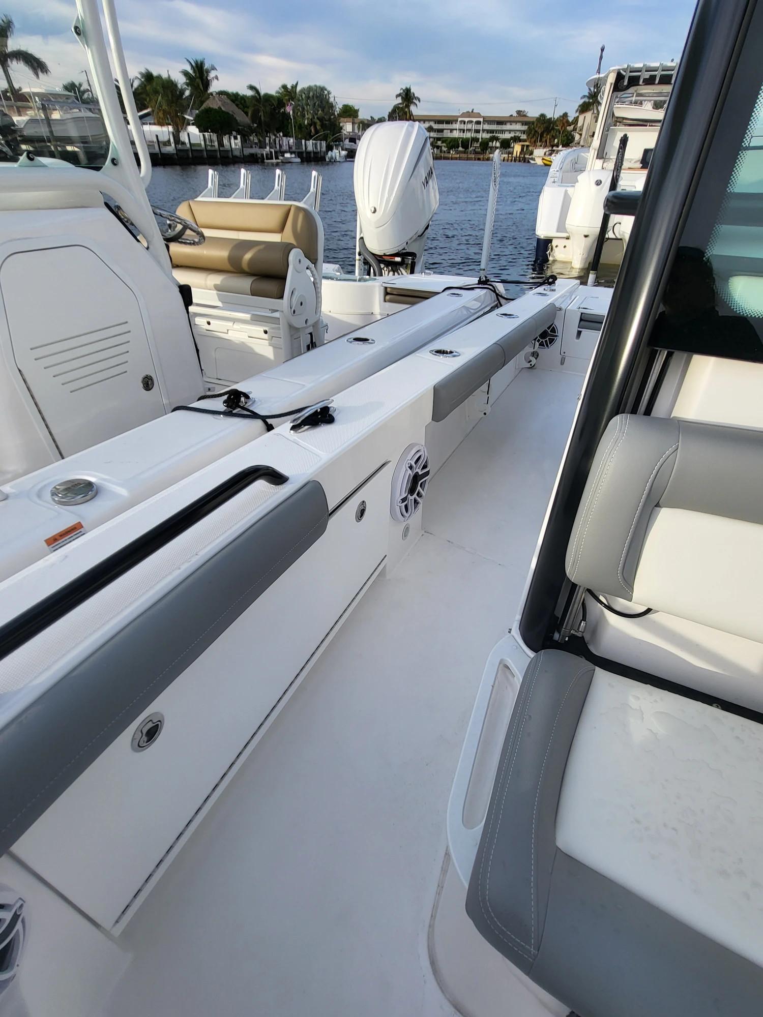 2024 Everglades 253 CC Center Console for sale - YachtWorld