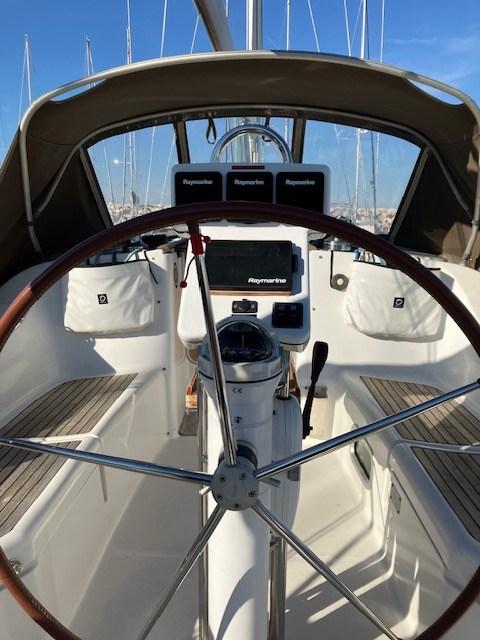 Used 2002 Beneteau Oceanis Clipper 393 | Youboat