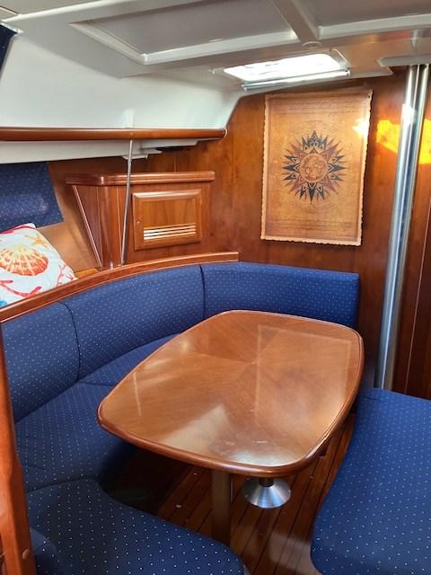 Beneteau Oceanis Clipper 393 | 2002 | 38ft | Boatshop24