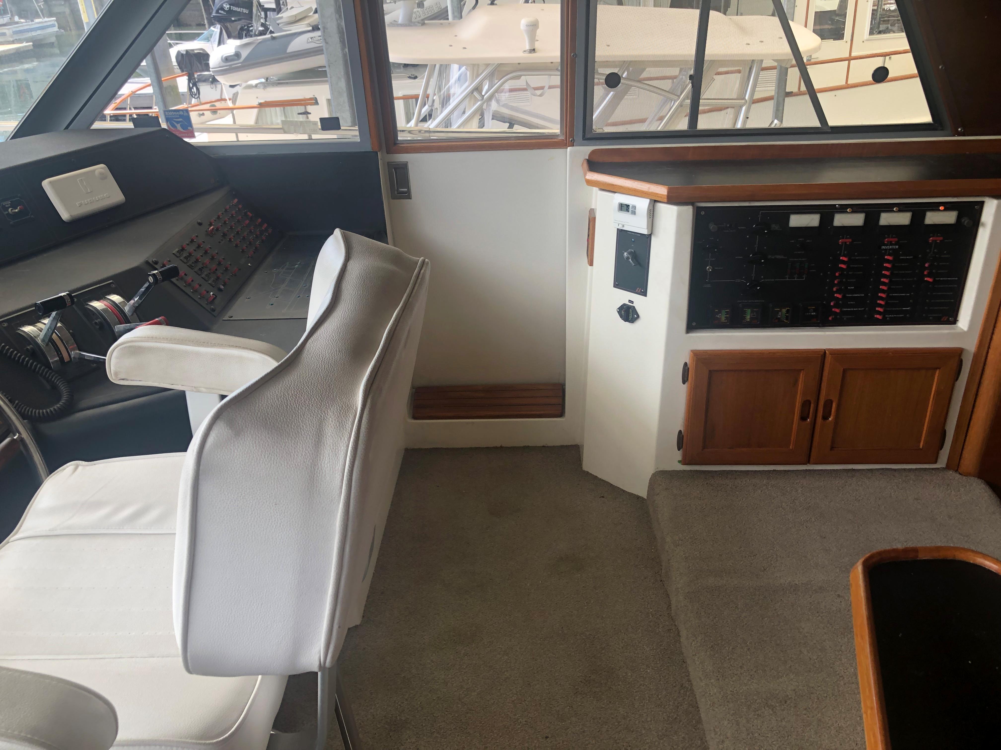 1986 Bayliner 4550/4588 Motoryacht Motor Yacht for sale - YachtWorld