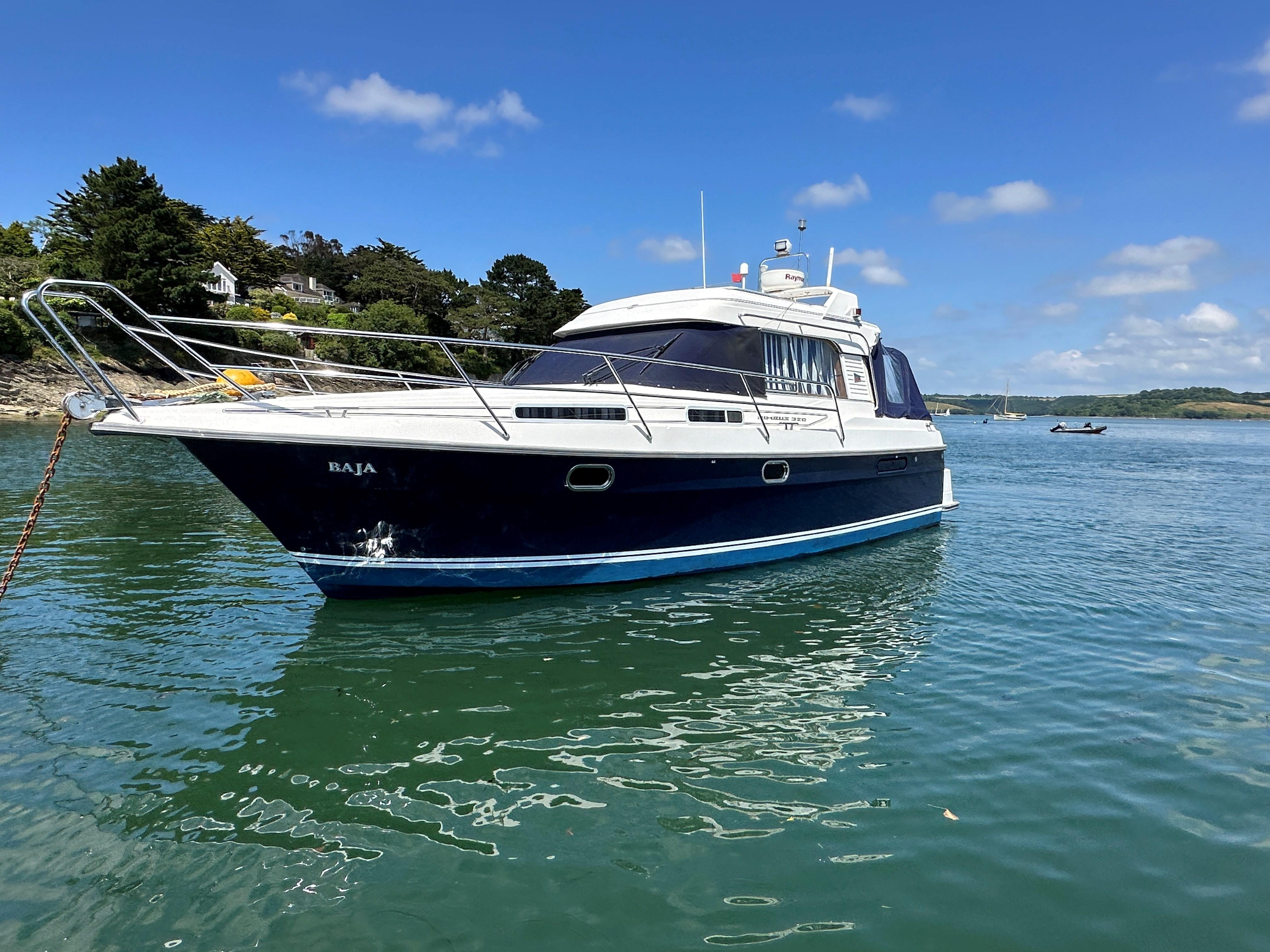 Nimbus 320 Coupe | 2003 | 9m - Cornwall | Boatshop24
