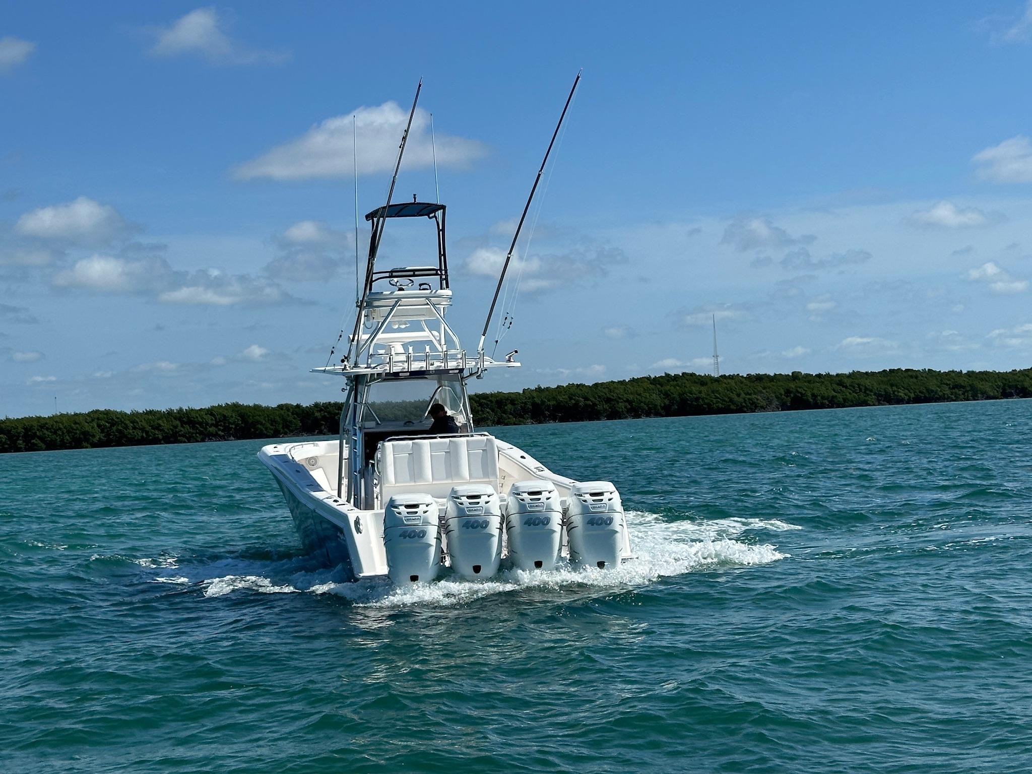 2013 Invincible 42 CC Center Console for sale - YachtWorld