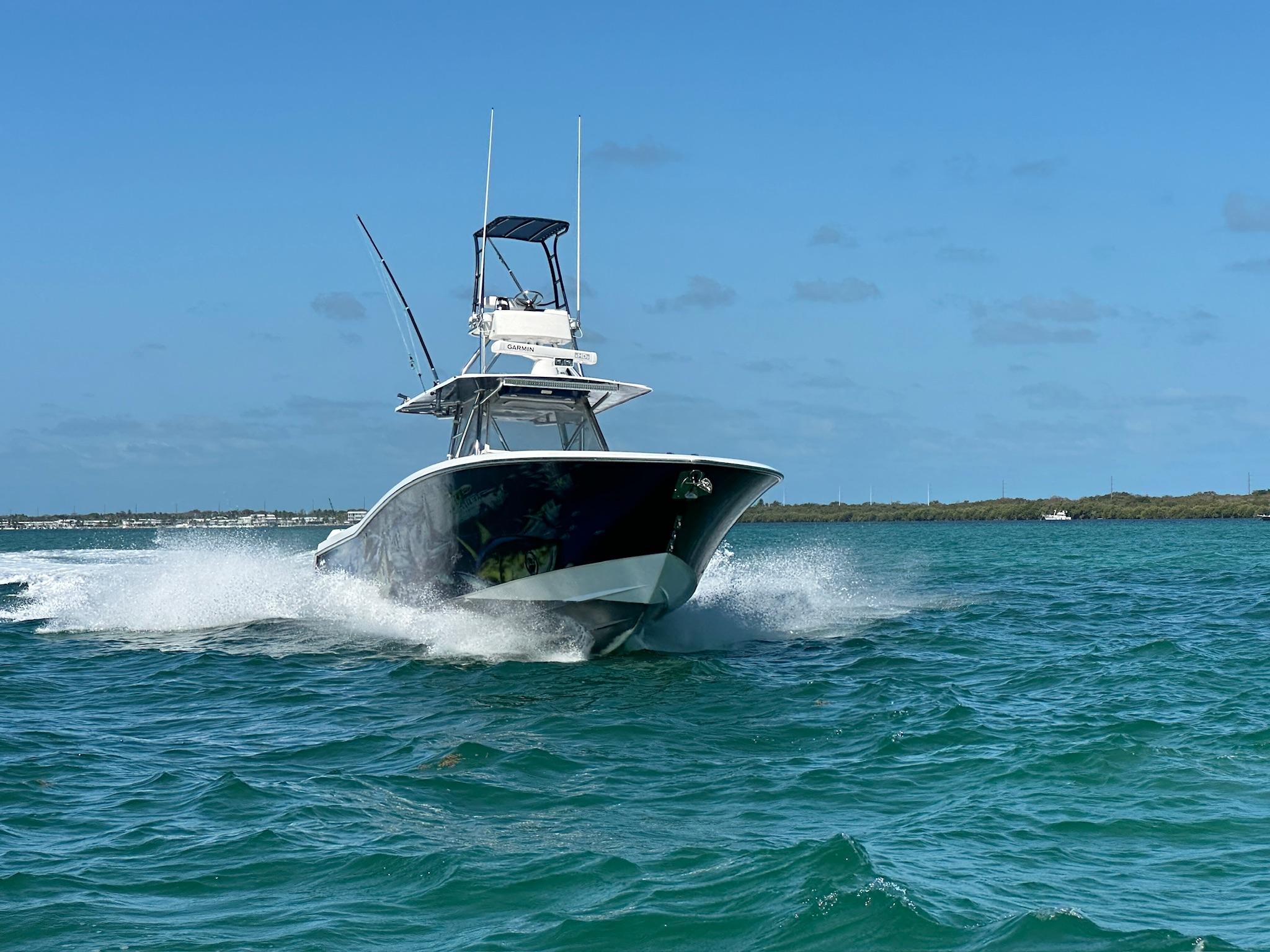 2013 Invincible 42 CC Center Console for sale - YachtWorld