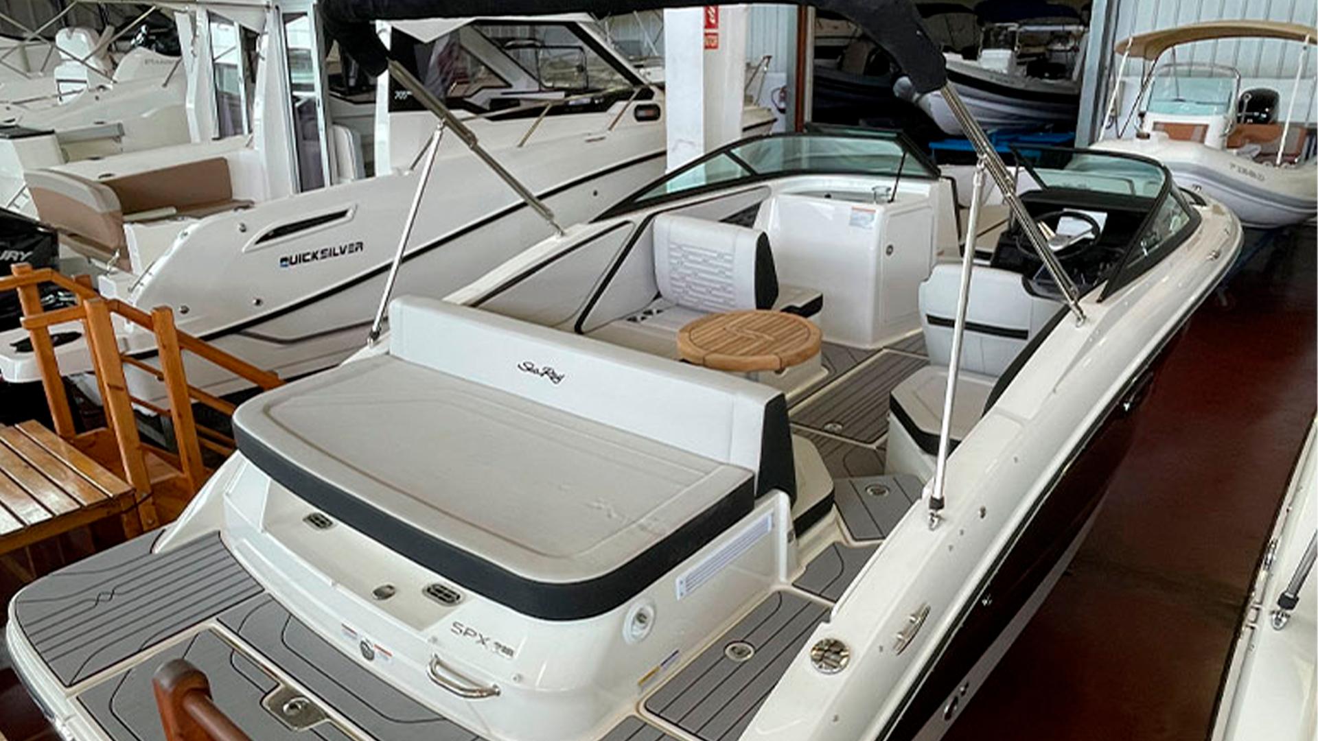 New 2025 Sea Ray SPX 210 - Girona | TopBoats
