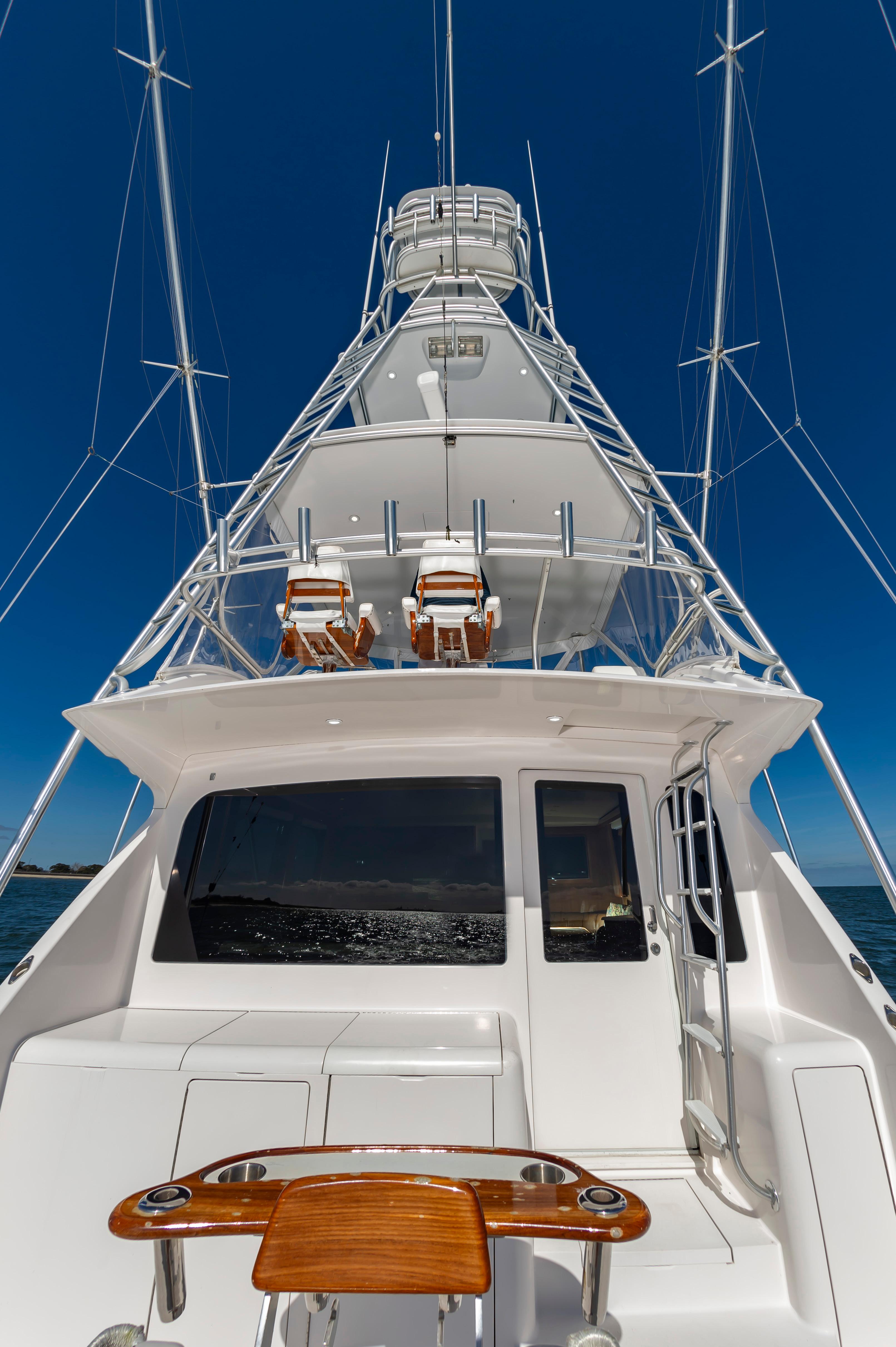 2005 Viking Convertible Convertible for sale - YachtWorld