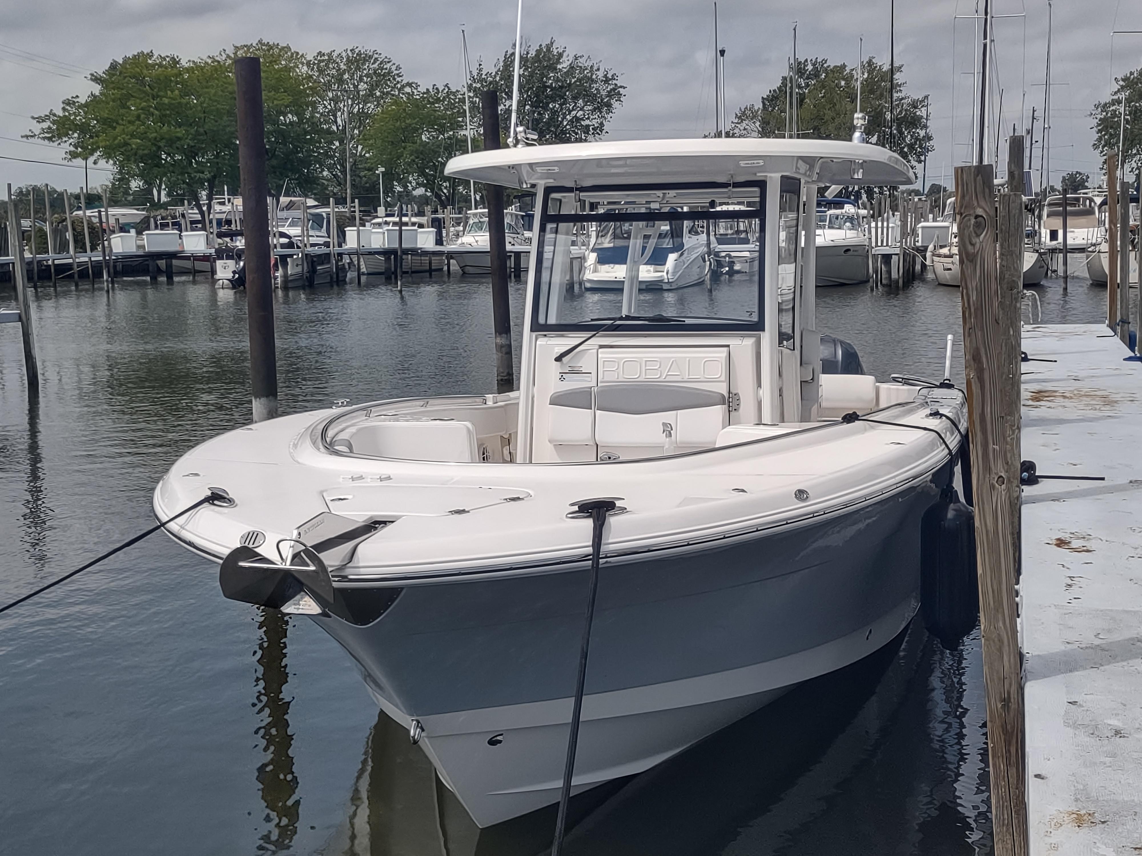 2021 Robalo R302 Center Console for sale - YachtWorld